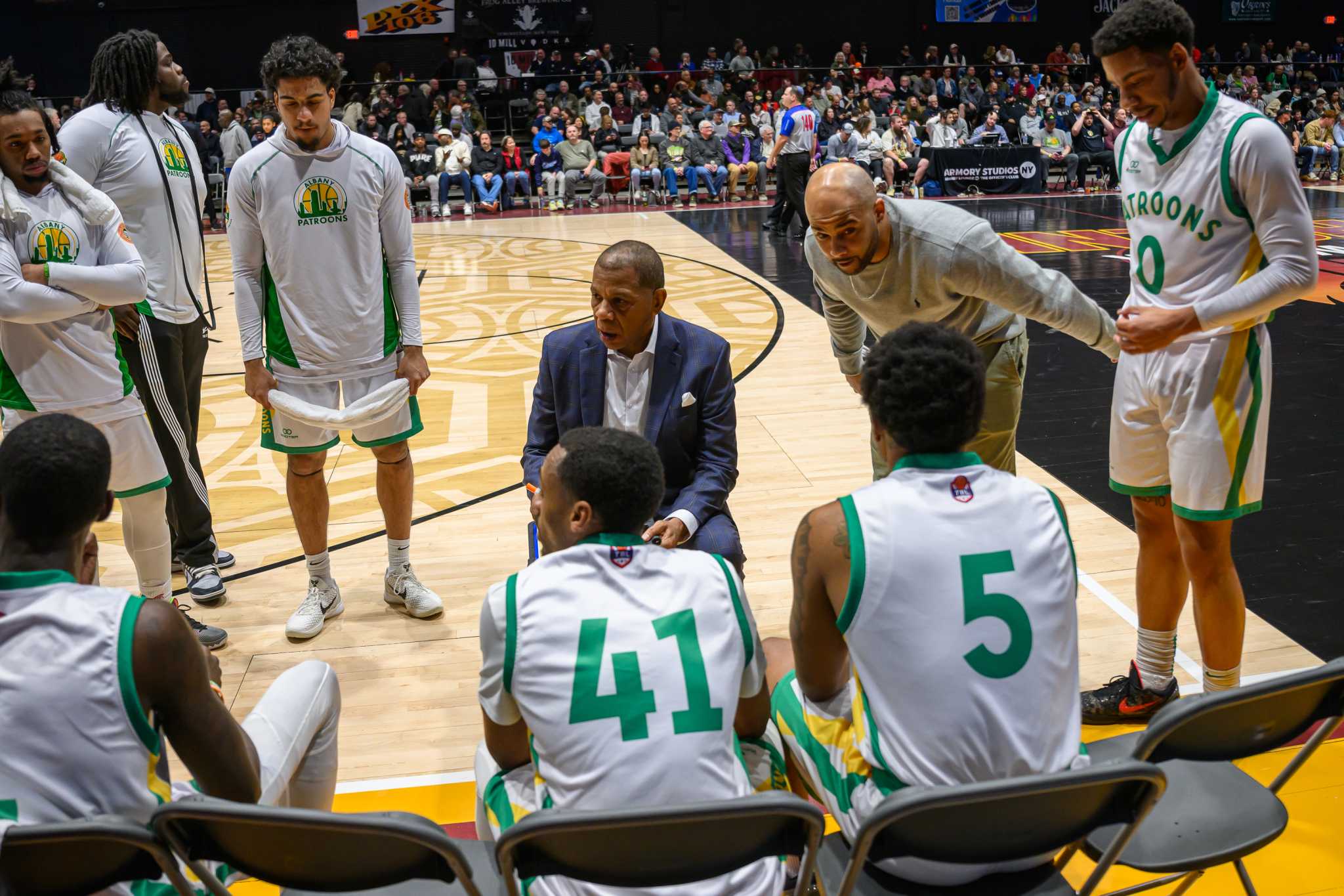 Trahson Burrell, Tyshon Pickett power Patroons past Phoenix