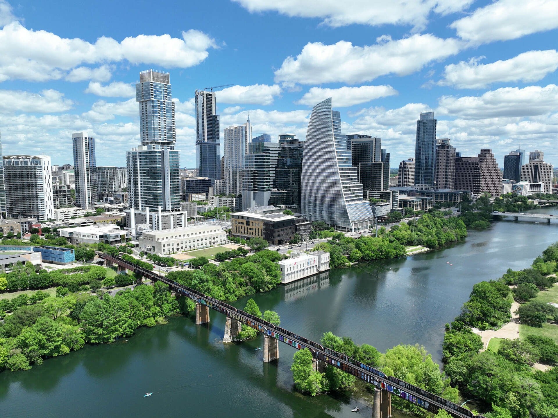 Meta plans investment in another Texas office space