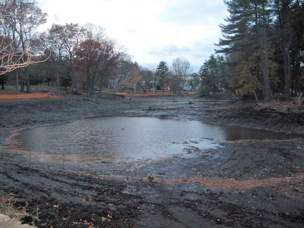 Mead Pond Dredging continues