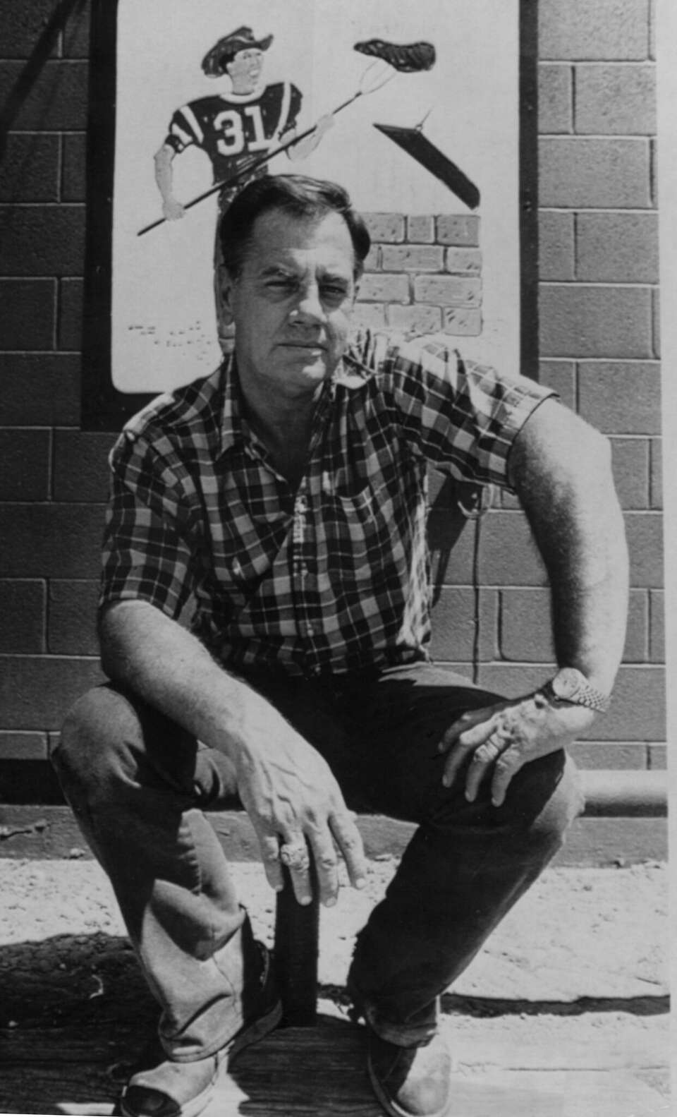 Kenneth Hall, Texas high school football icon, dies