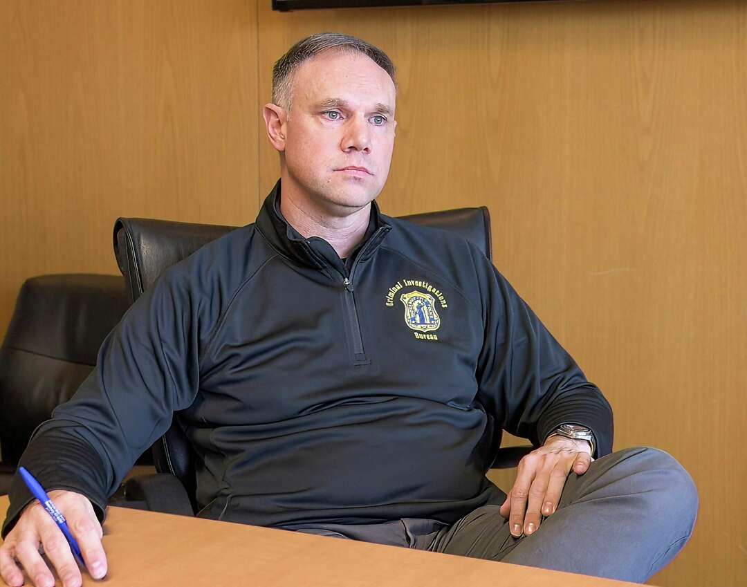 Waterbury detective describes first encounter with man held captive