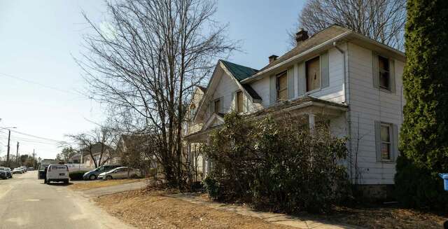 Waterbury man held captive faces 'long road' to recovery: Experts