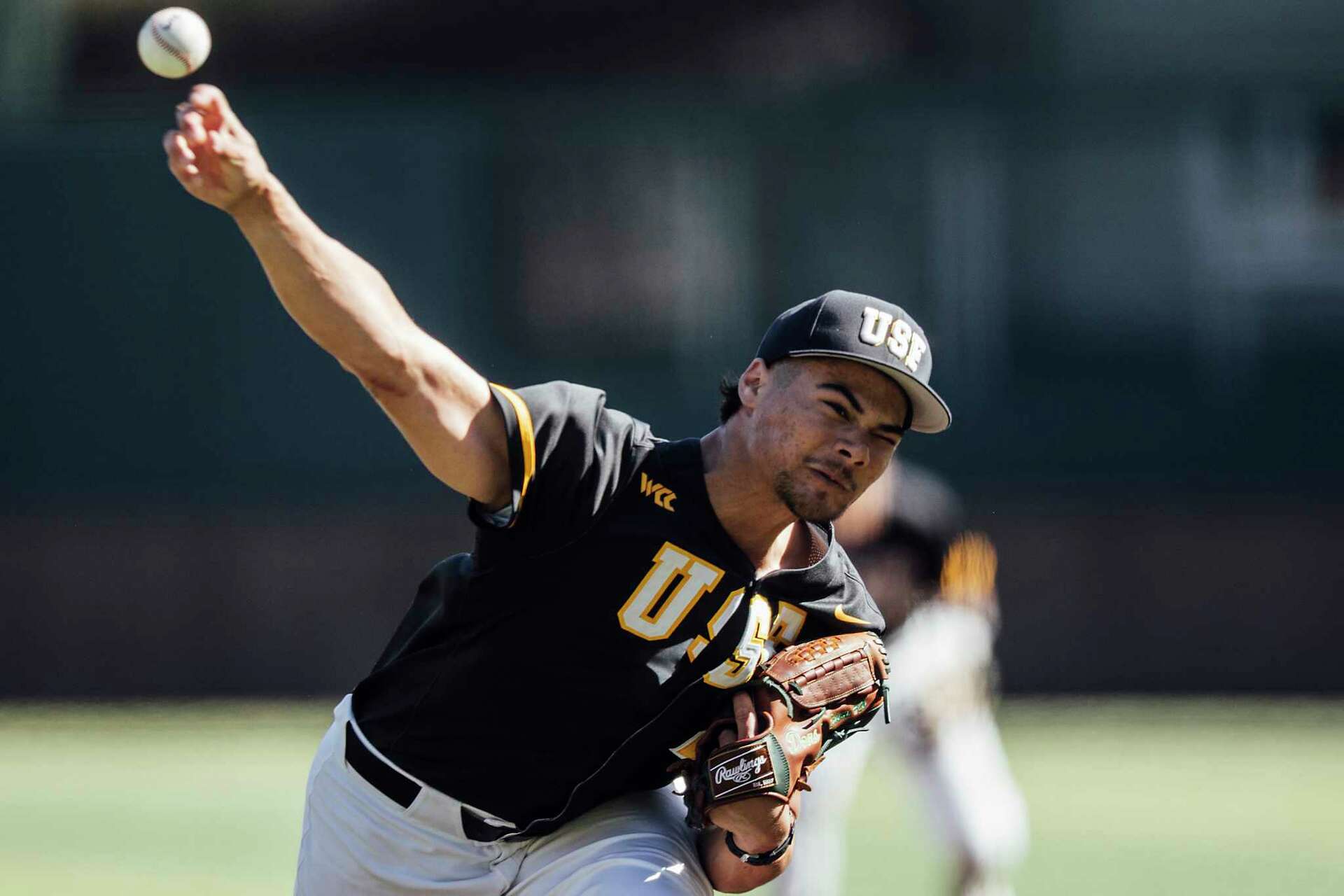 How USF’s Joe Soberon juggles law school and pitching D1 baseball