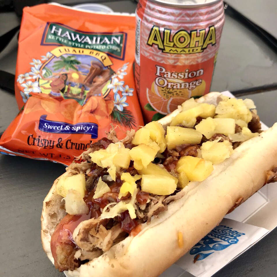 The Hawaii hot dog that deserves lines out the door