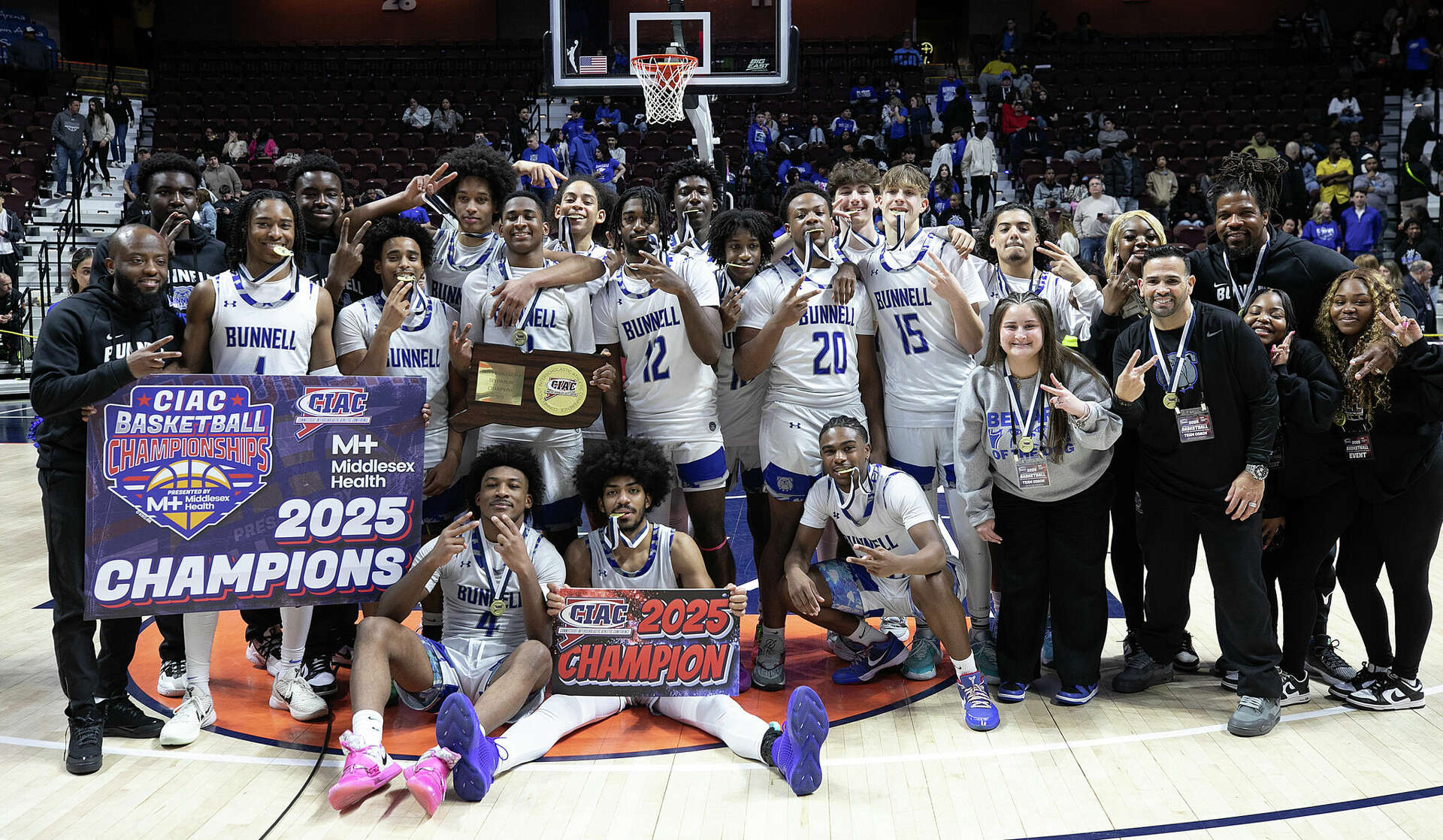 Bunnell boys basketball tops Fitch, repeats as CIAC Division 3 champ