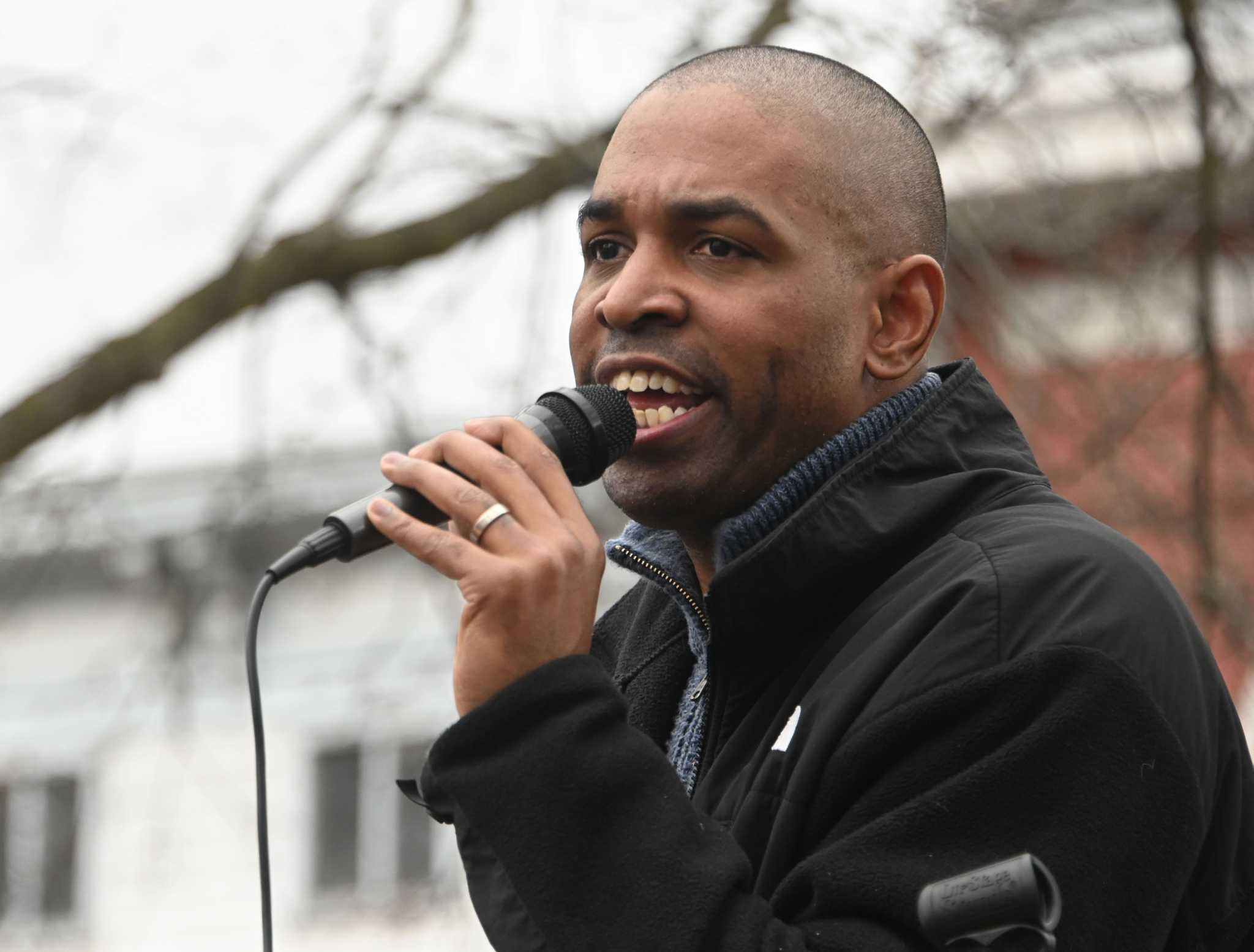 Lt. Gov. Antonio Delgado will challenge Hochul for governor in 2026