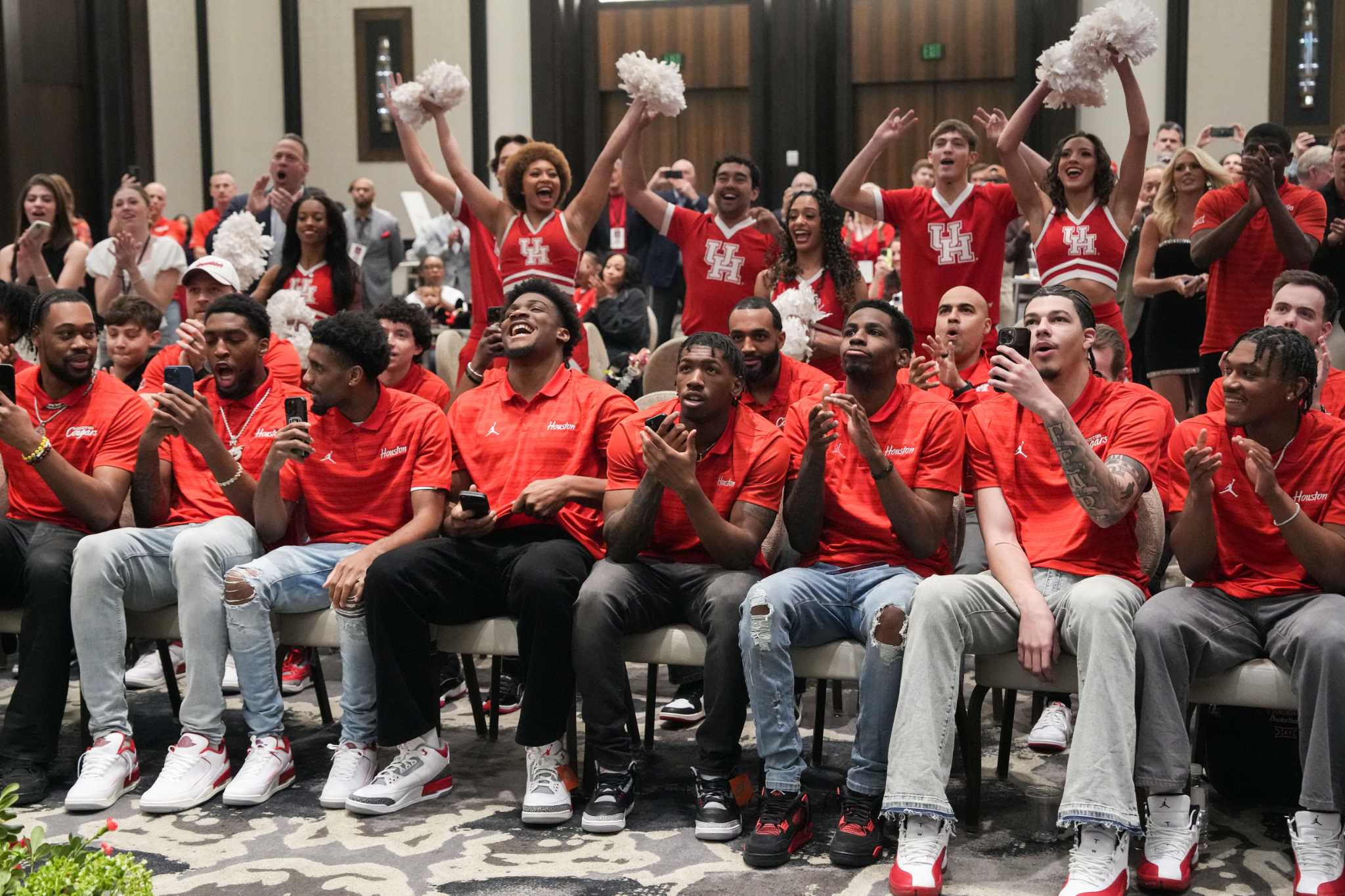 UH basketball: How Houston Cougars went from 4-3 to No. 1 seed