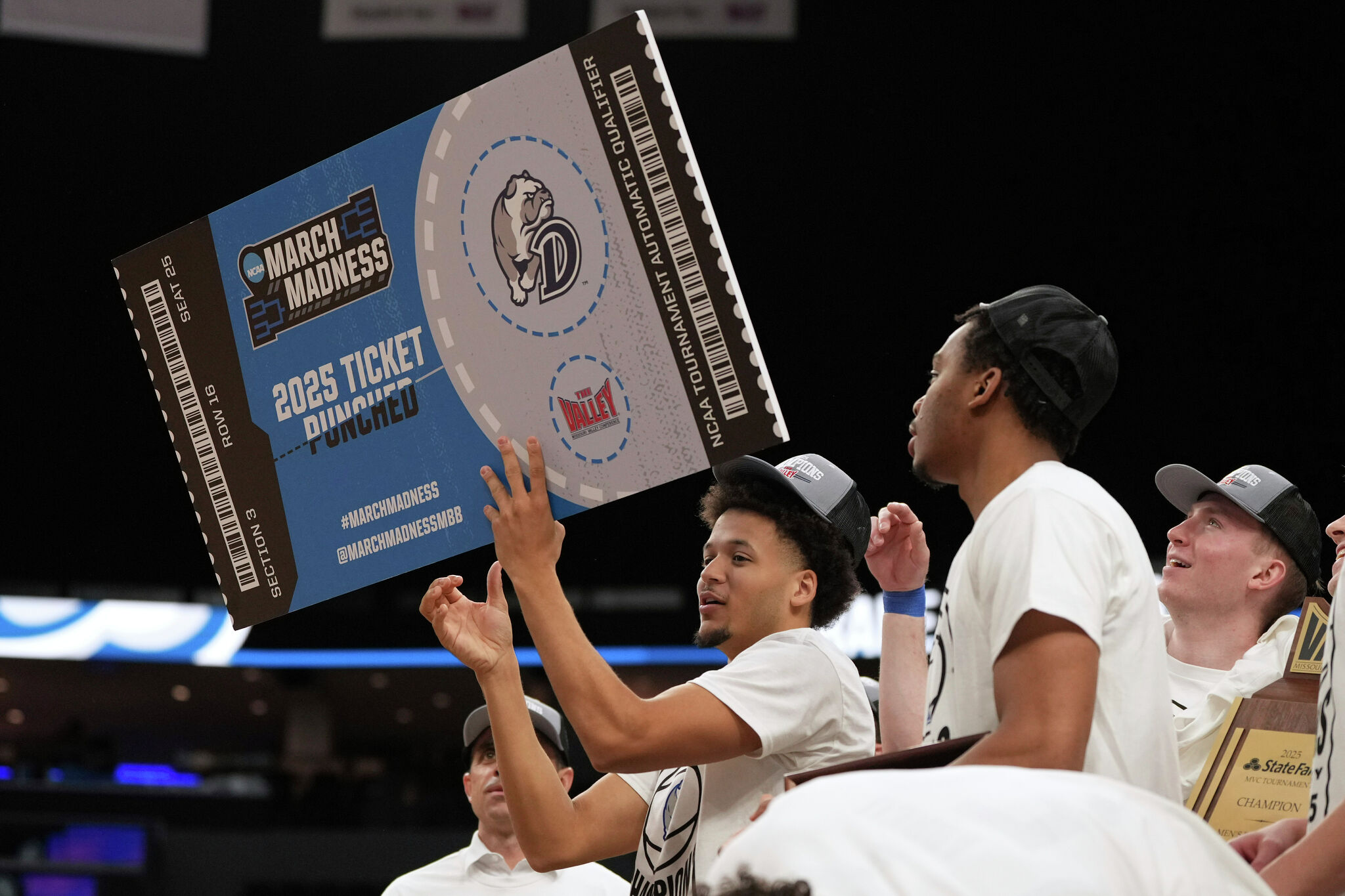 CBS' Wally Szczerbiak picks Drake vs. Missouri basketball game