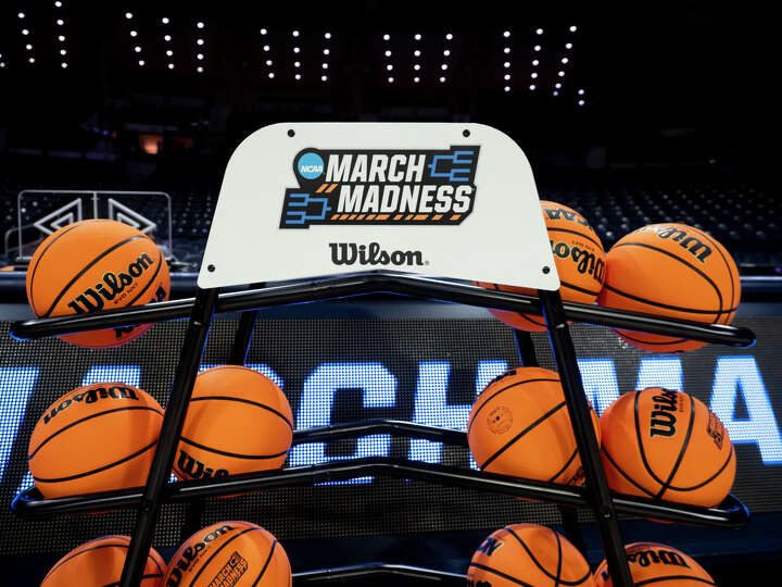 Here's a printable bracket for 2025 March Madness