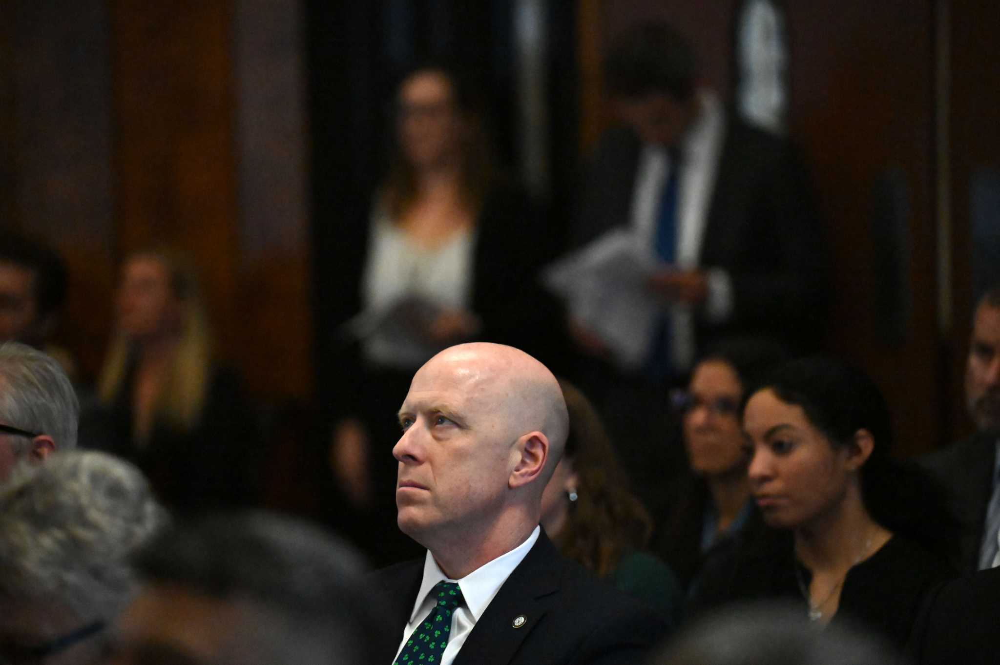 Couple's dispute with Kindlon takes a new twist