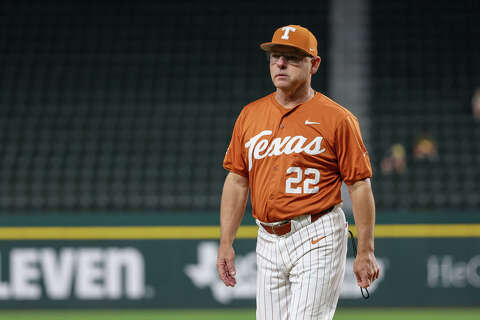 Rice baseball hires former Texas coach David Pierce as new head coach