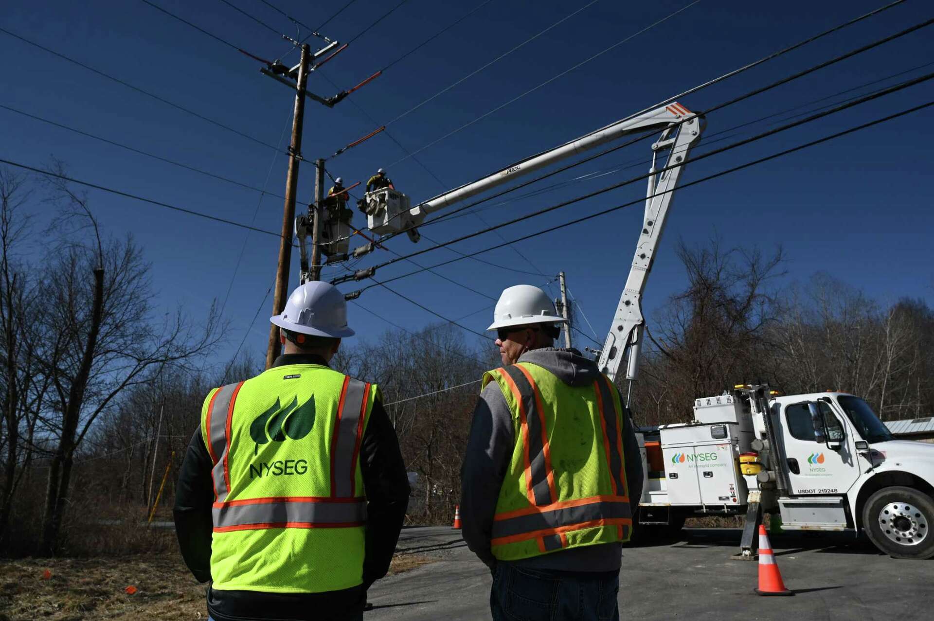 What does it take to get NY power back on during an outage?