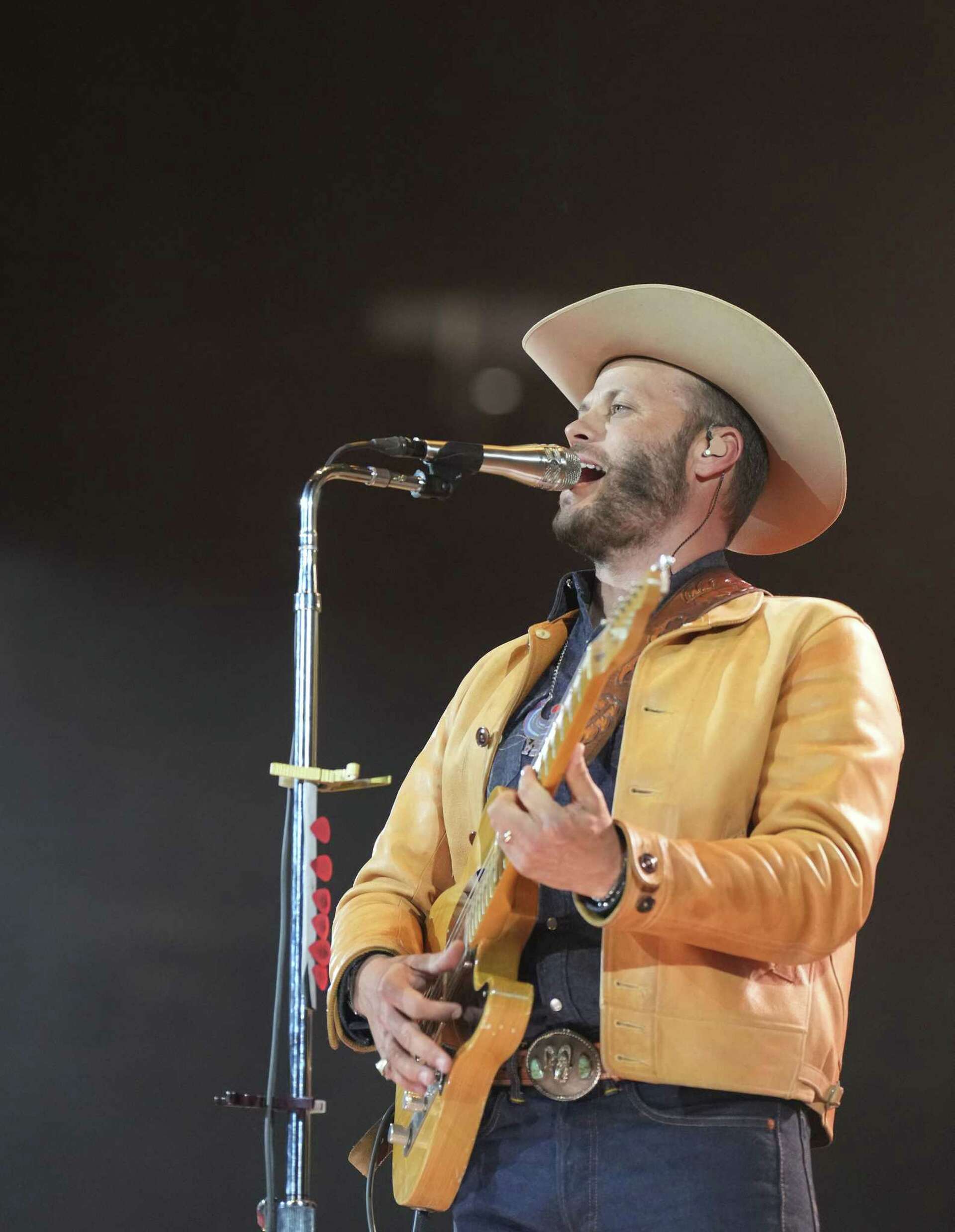 Houston Rodeo review: Charley Crockett aces debut & covers King George