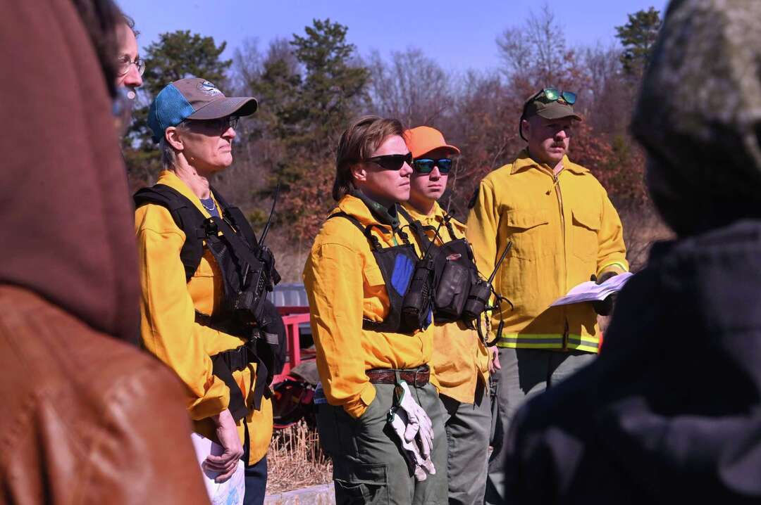 Photo: Crews burn off underbrush in Pine Bush