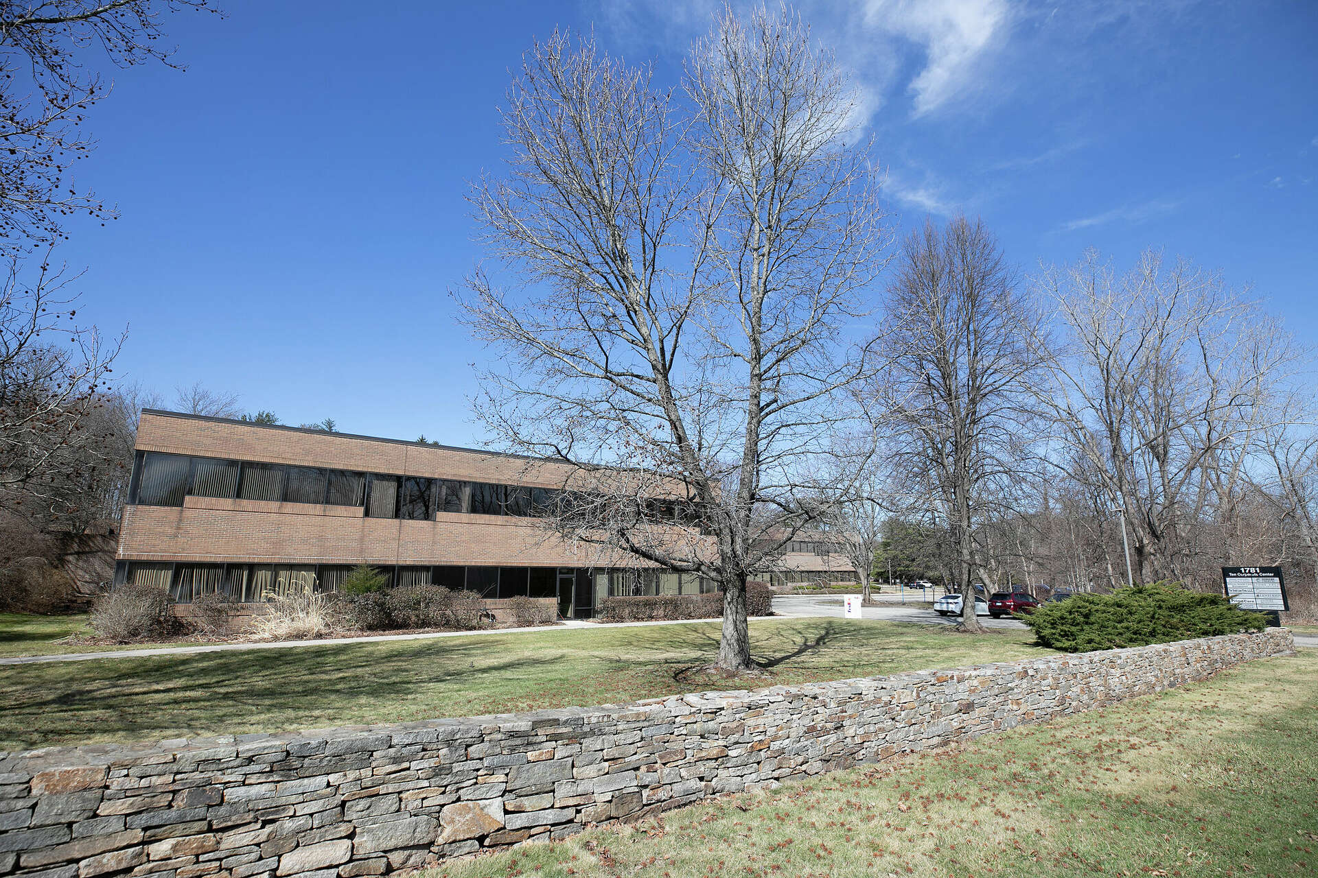 Cheshire's Viron Rondo Osteria buys Highland Ave. building to expand
