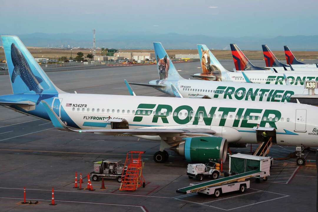 Frontier Airlines takes aim at Southwest with free checked bags promo