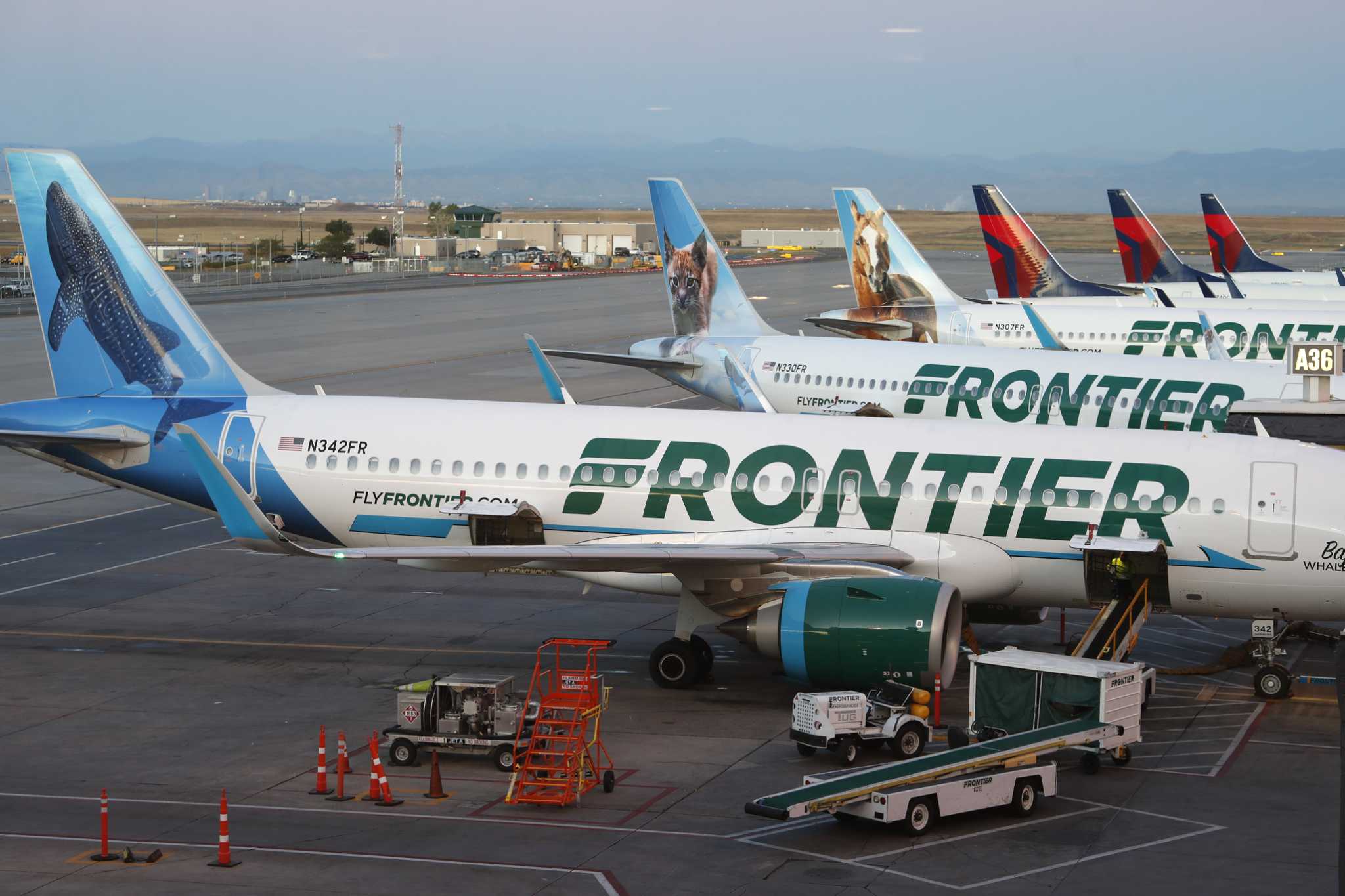 Frontier Airlines takes aim at Southwest with free checked bags promo