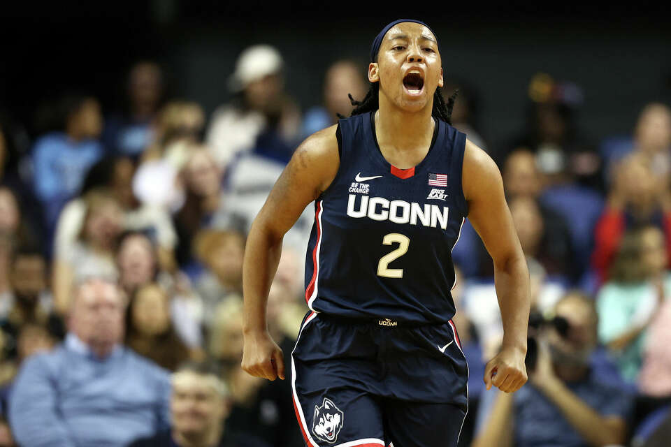 KK Arnold provides energy off the UConn women's basketball bench