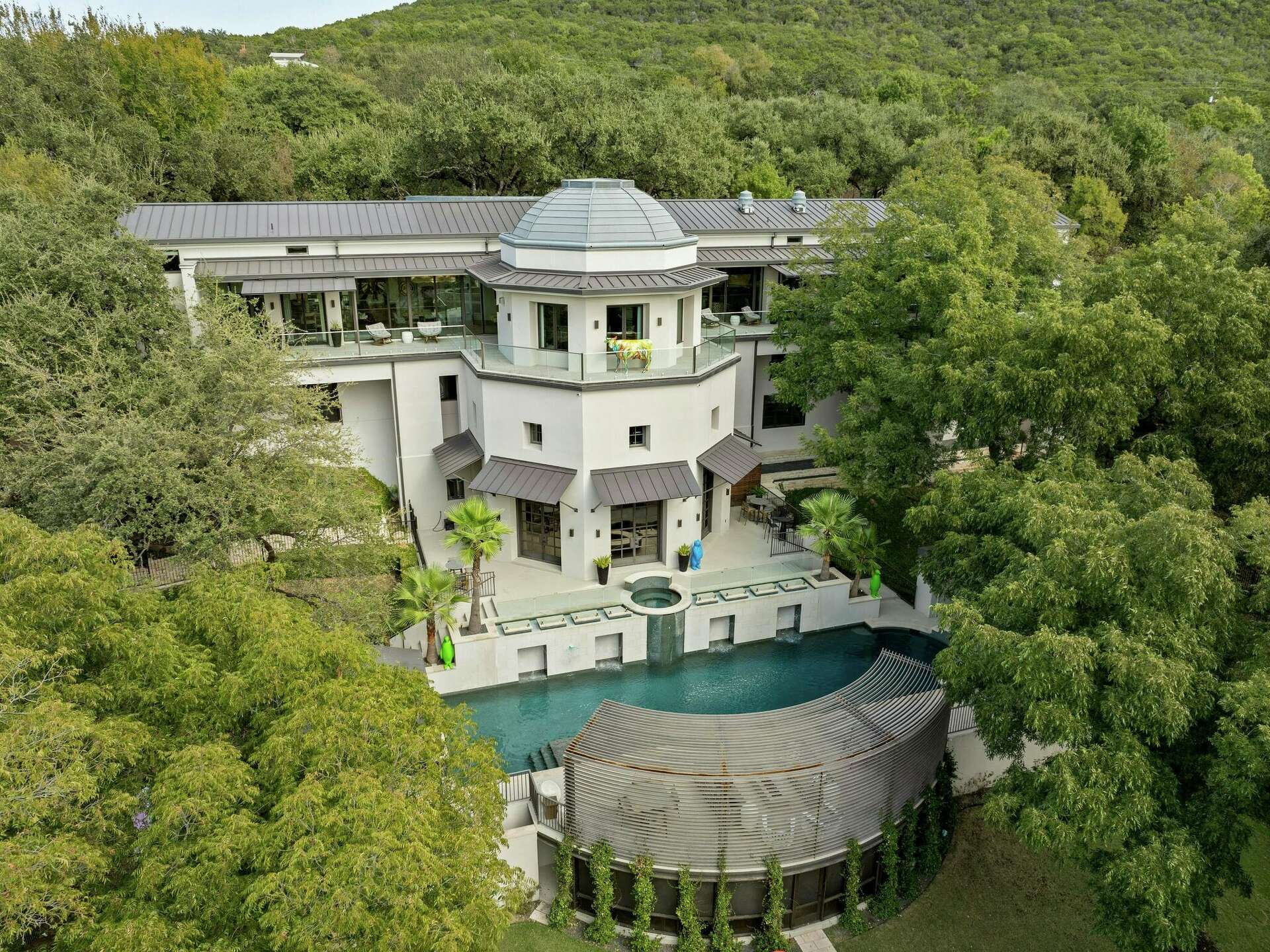 Texas taco chain founder's lakeside $25.5M compound for sale