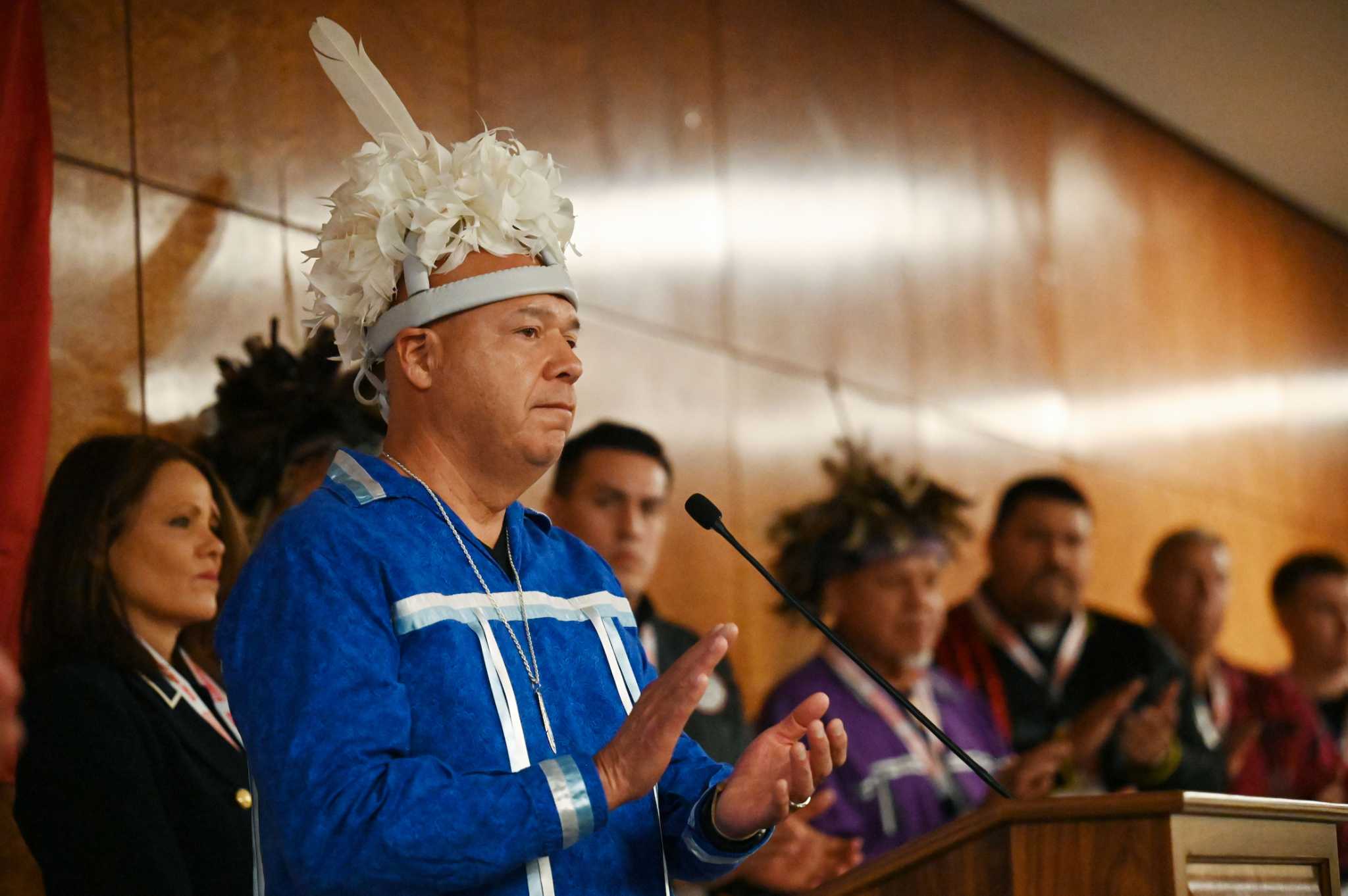 New York's governor will apologize to the Seneca Nation for abuses