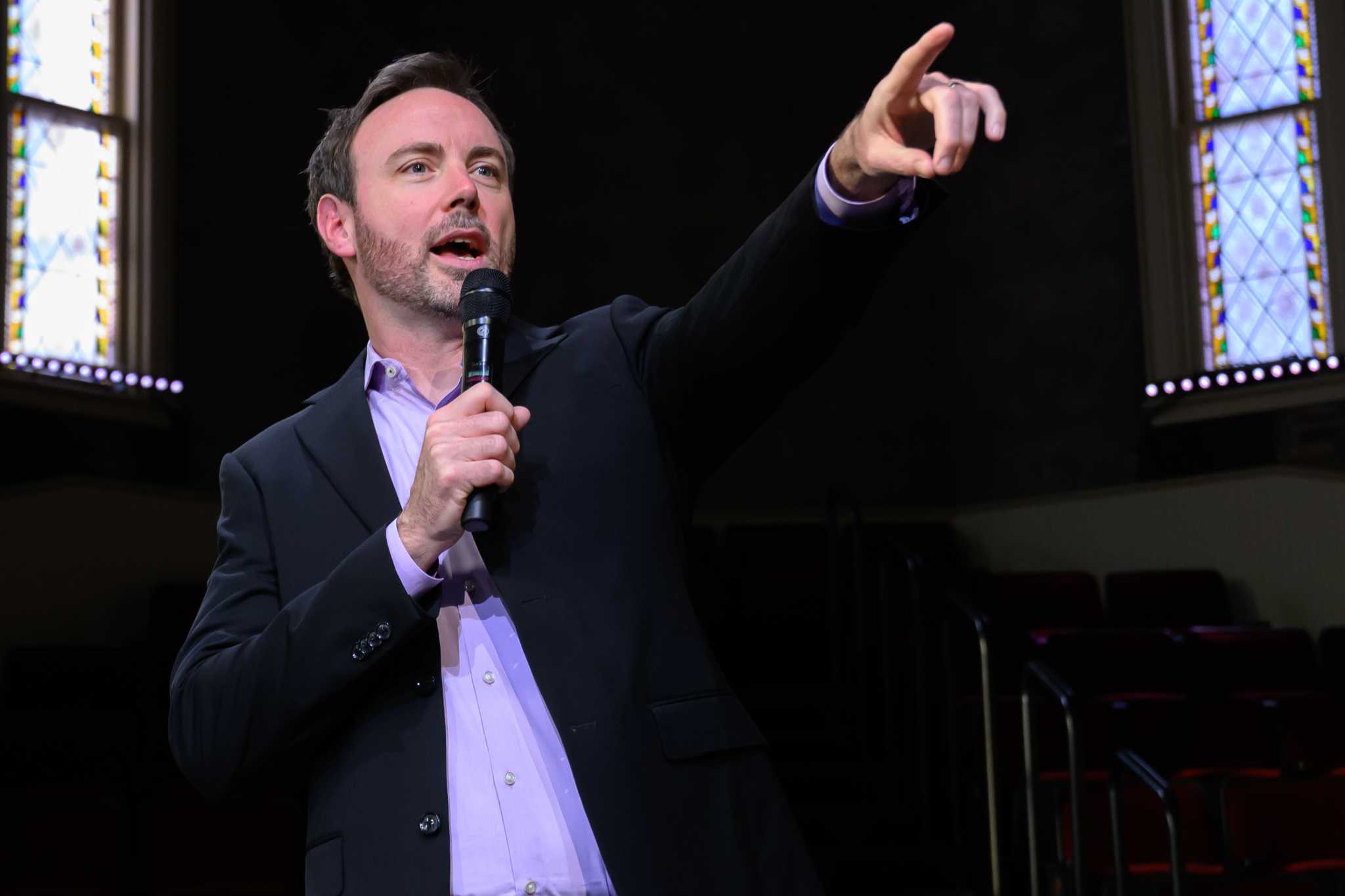 Saratoga's Michael Mills takes his magic to Caffe Lena's small stage