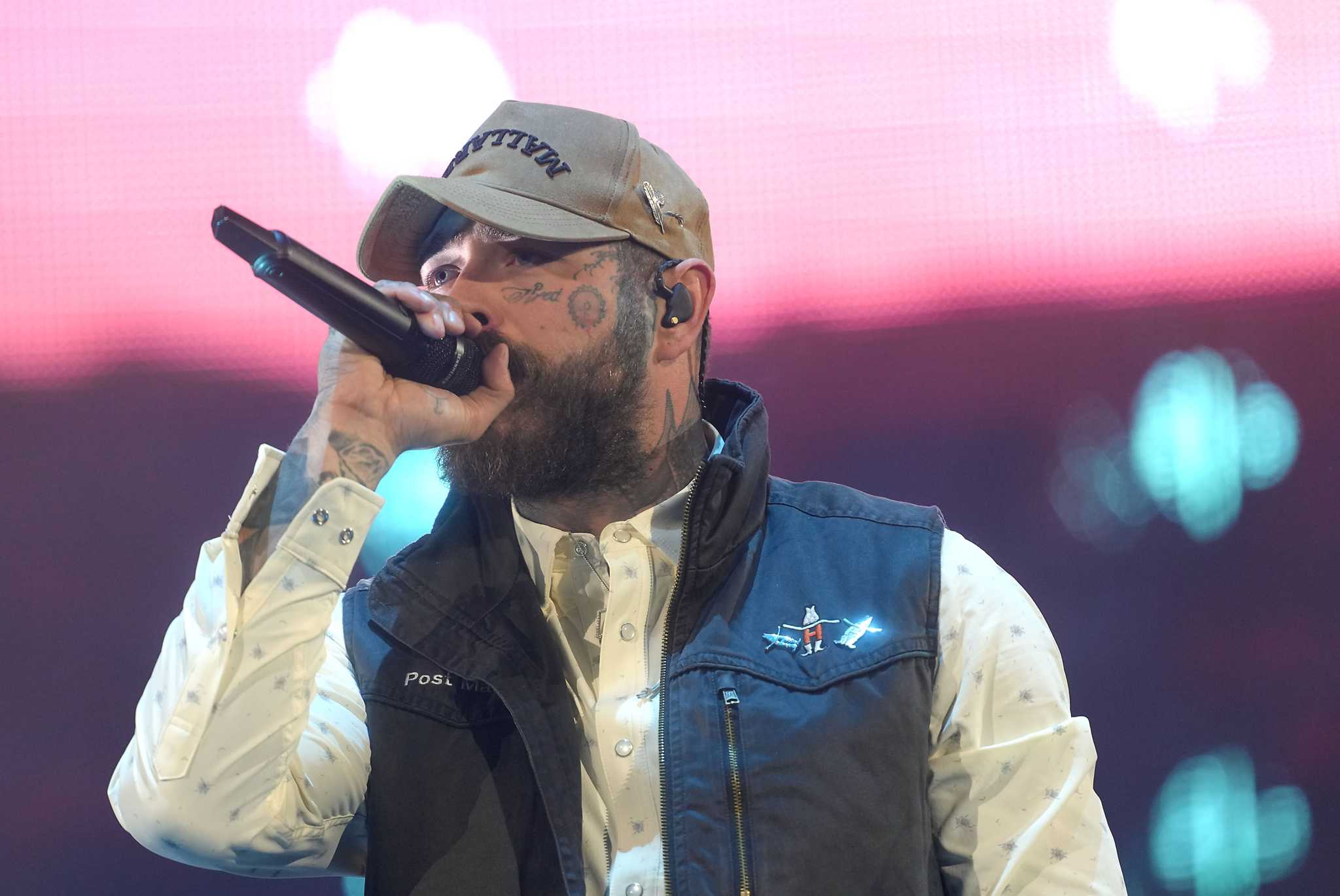 Houston Rodeo review: Post Malone covers George Strait, draws 70K fans