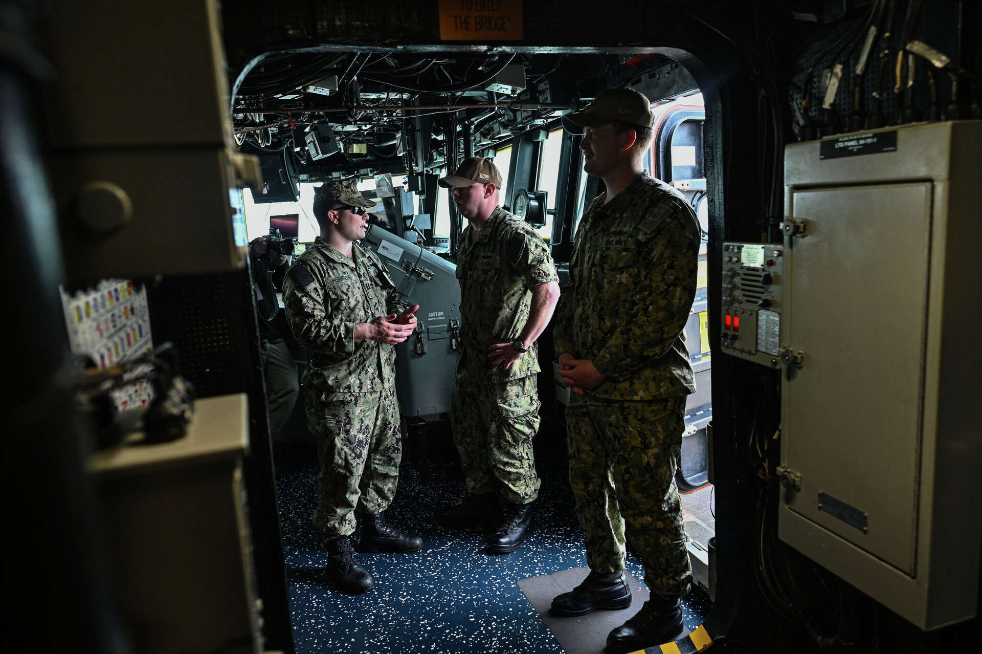 Pentagon deploys Navy destroyer to Texas-Mexico border