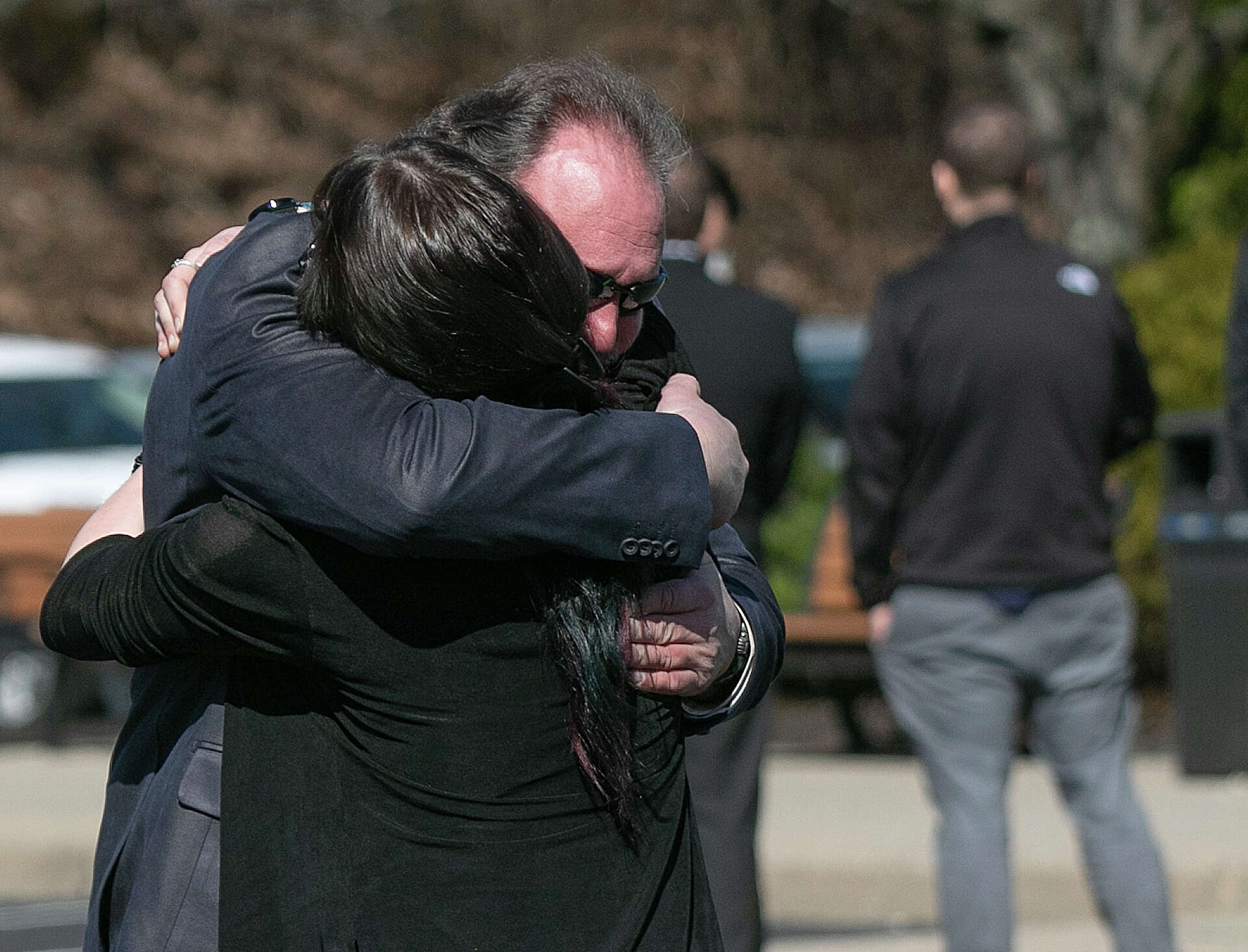 Hundreds of officers turn out for funeral of Yale Police Officer