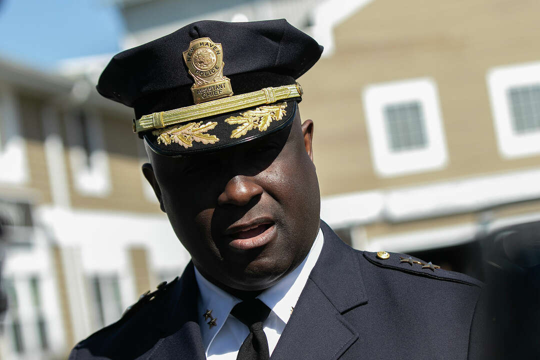 Hundreds of officers turn out for funeral of Yale Police Officer