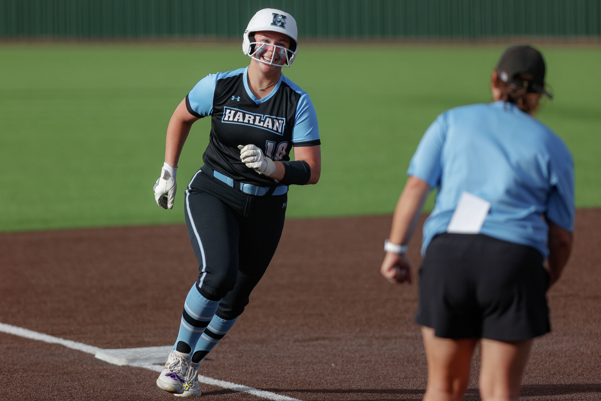 Harlan softball stays hot against Sotomayor for sixth straight win