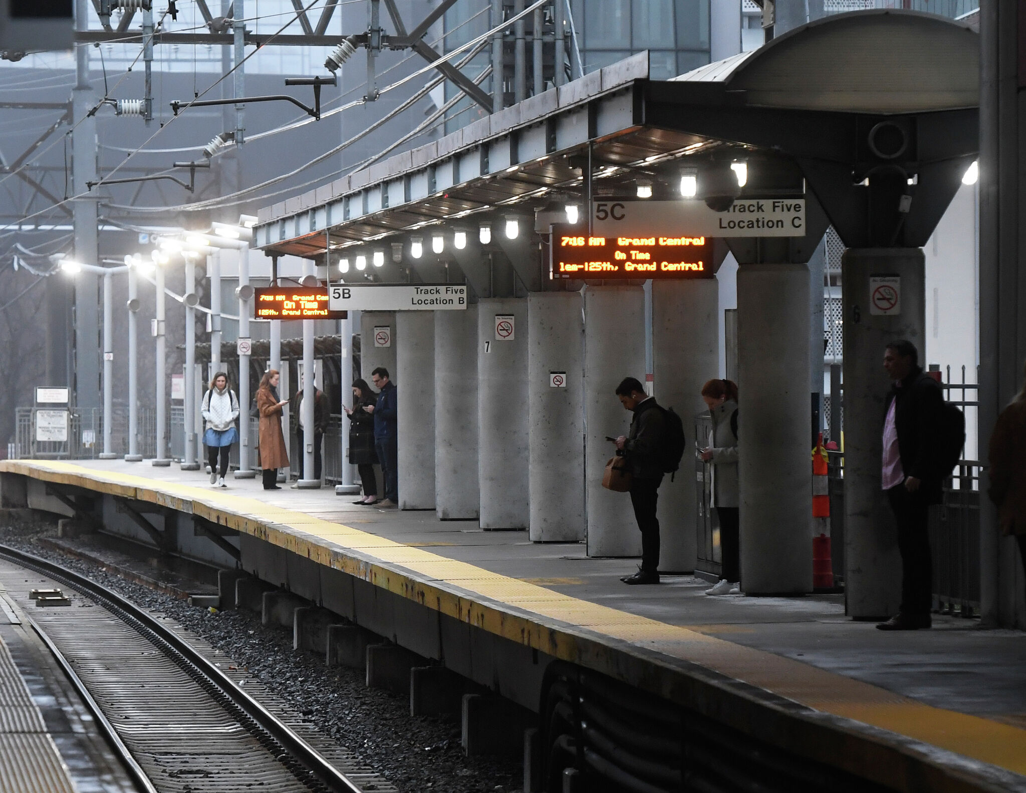 How much does the Shore Line East train cost CT taxpayers?