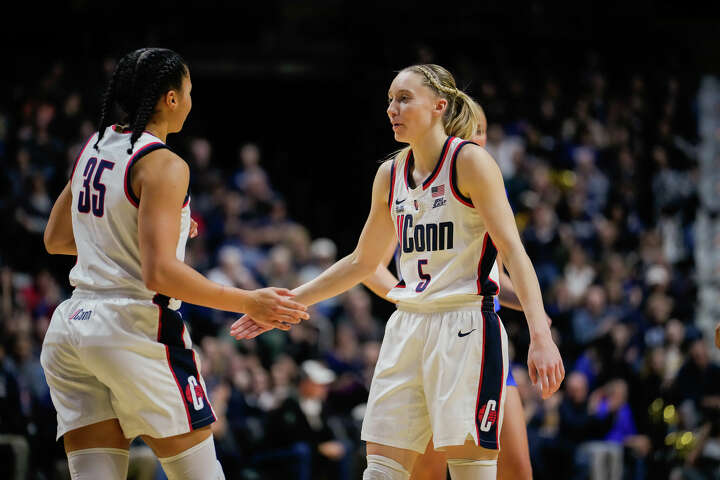 Best friends Paige Bueckers, Azzi Fudd have one last game together