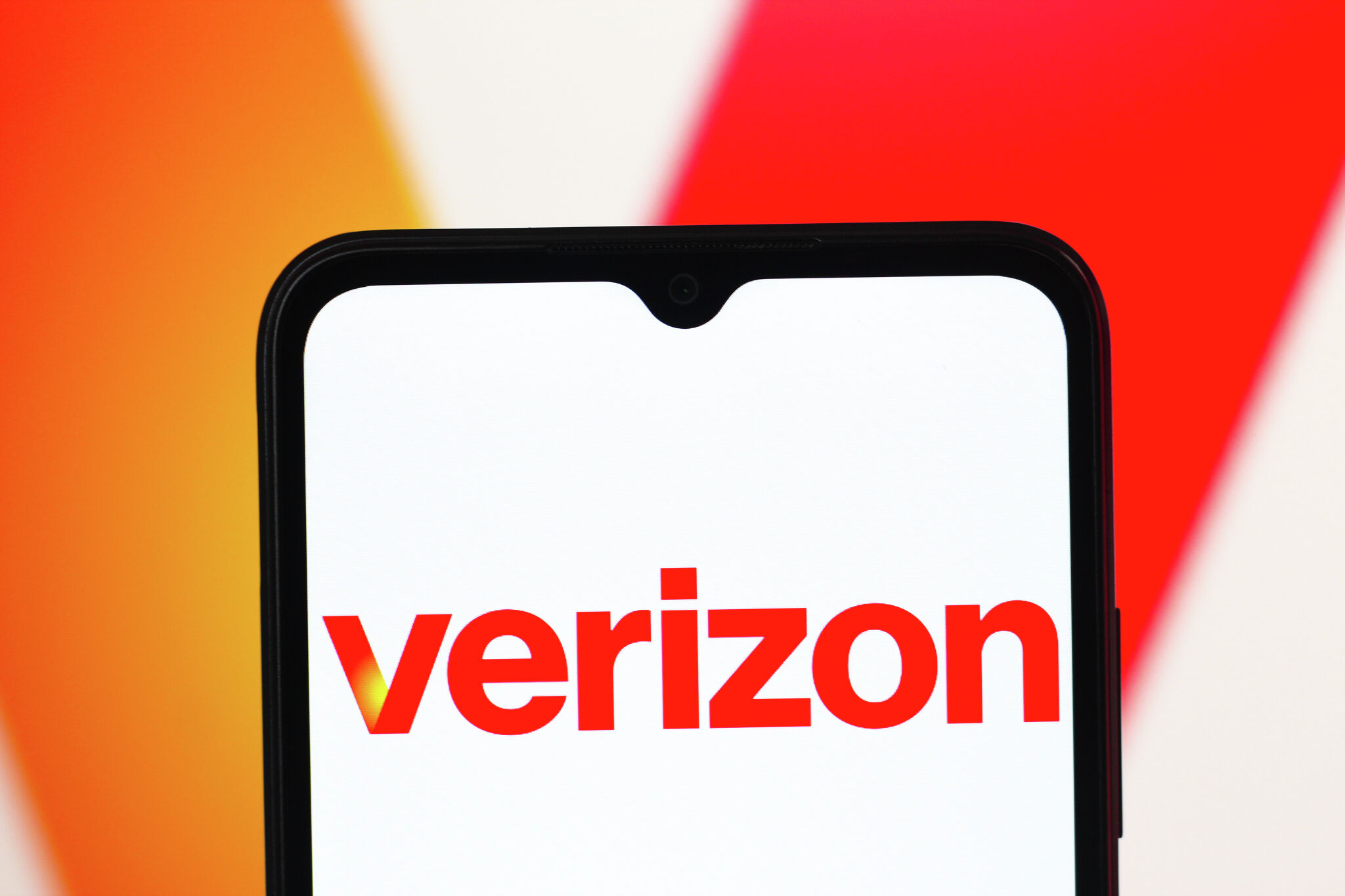Verizon unveils satellite texting for Android, expands coverage