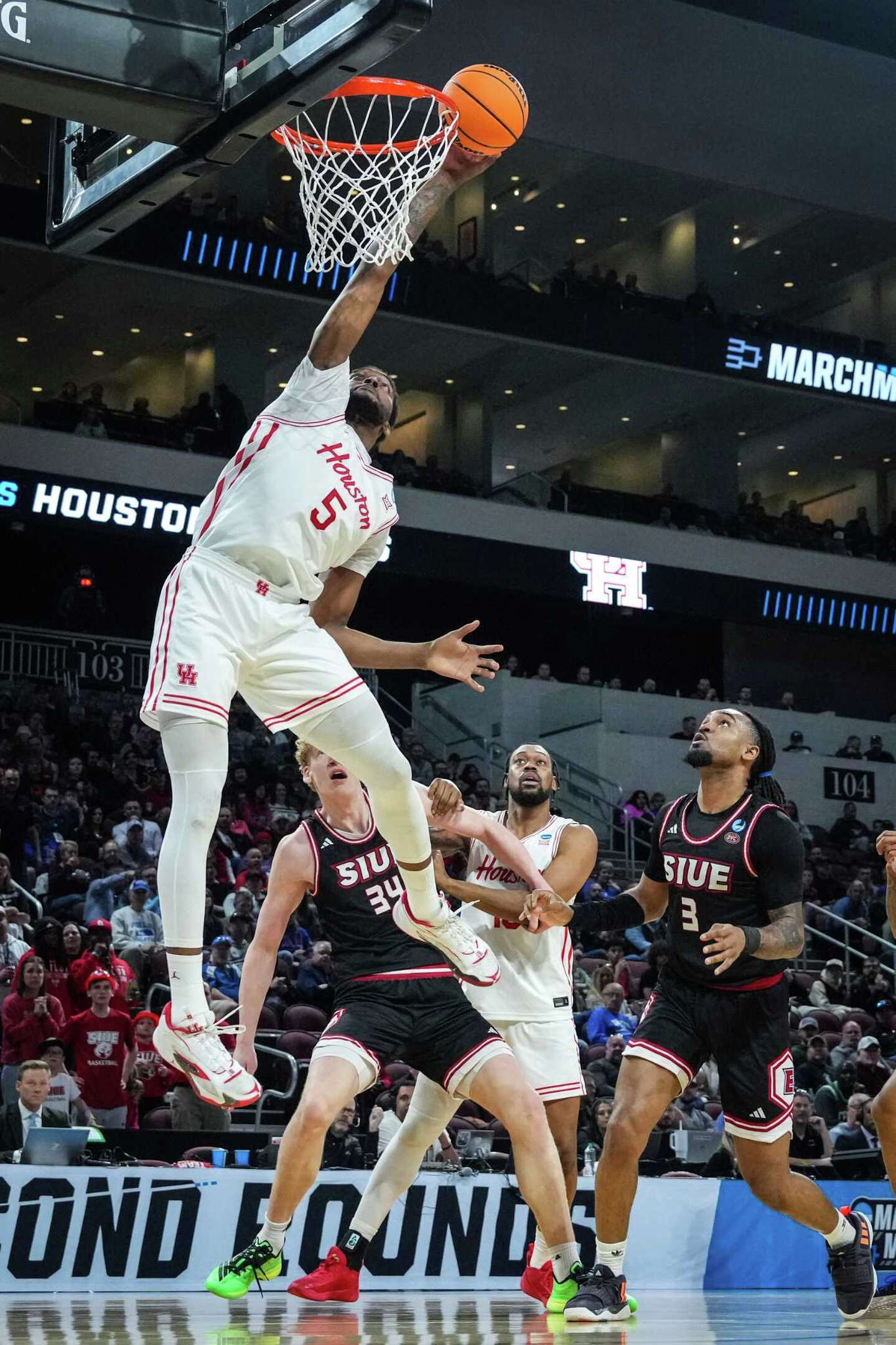 Houston basketball: Terrance Arceneaux plays through Achilles pain