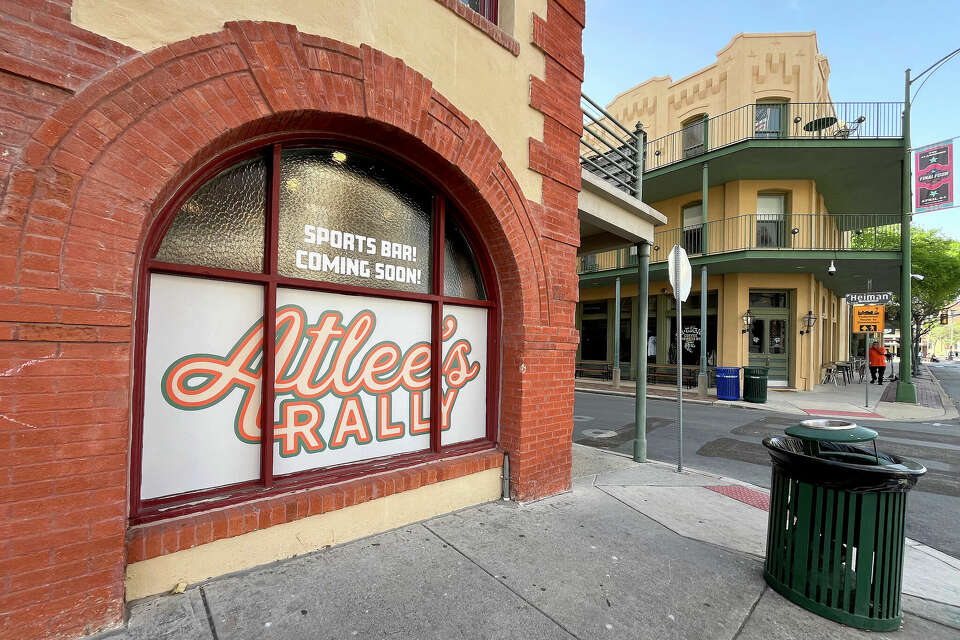 San Antonio bars to watch Spurs vs. Mavericks season opener