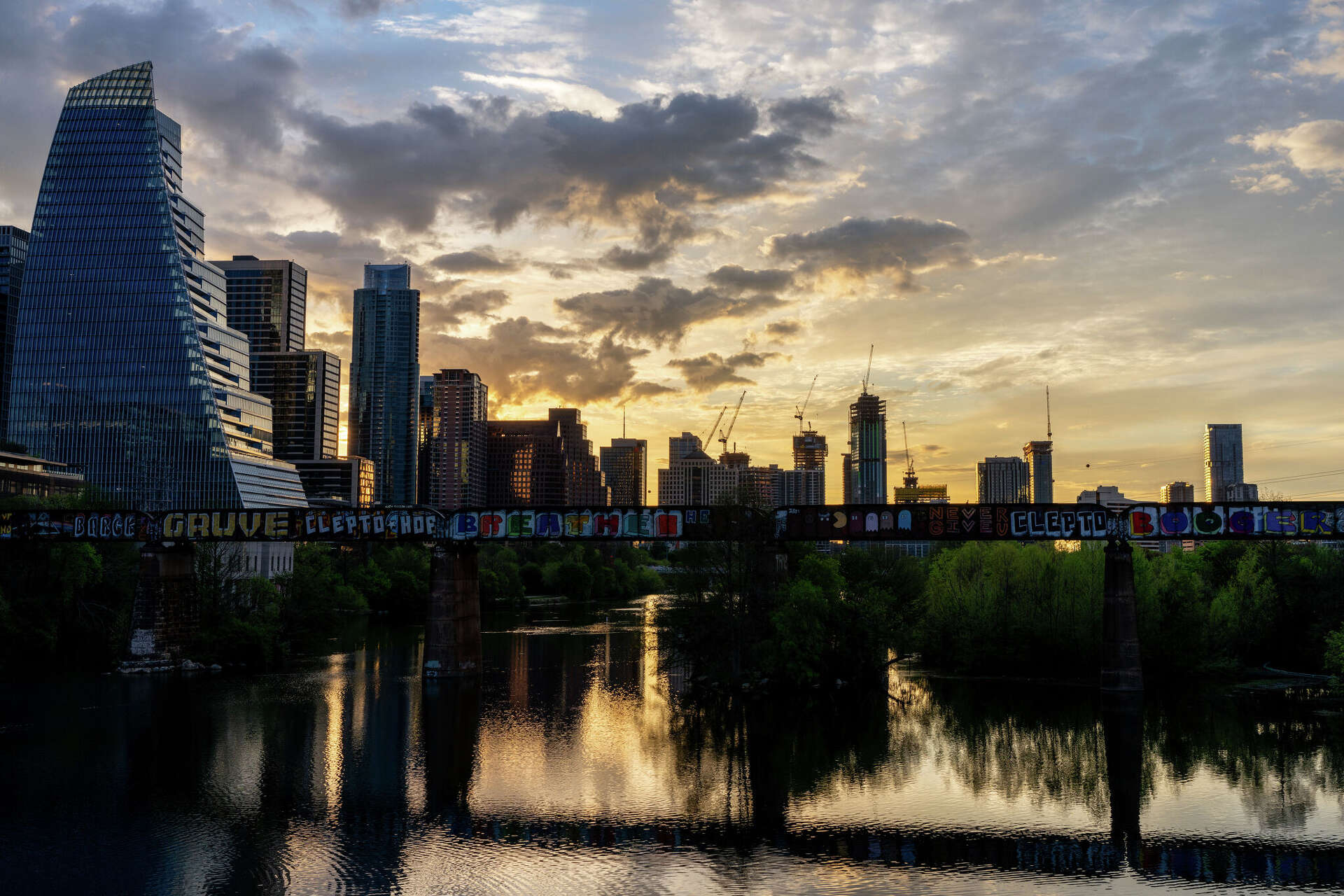 Austin leads U.S. 'boomtowns' with fastest population growth