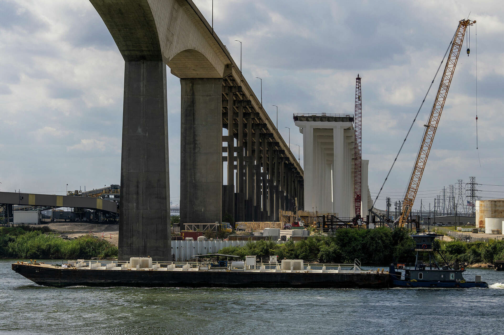 These Houston-area bridges may be at risk of collapse if hit by a ship