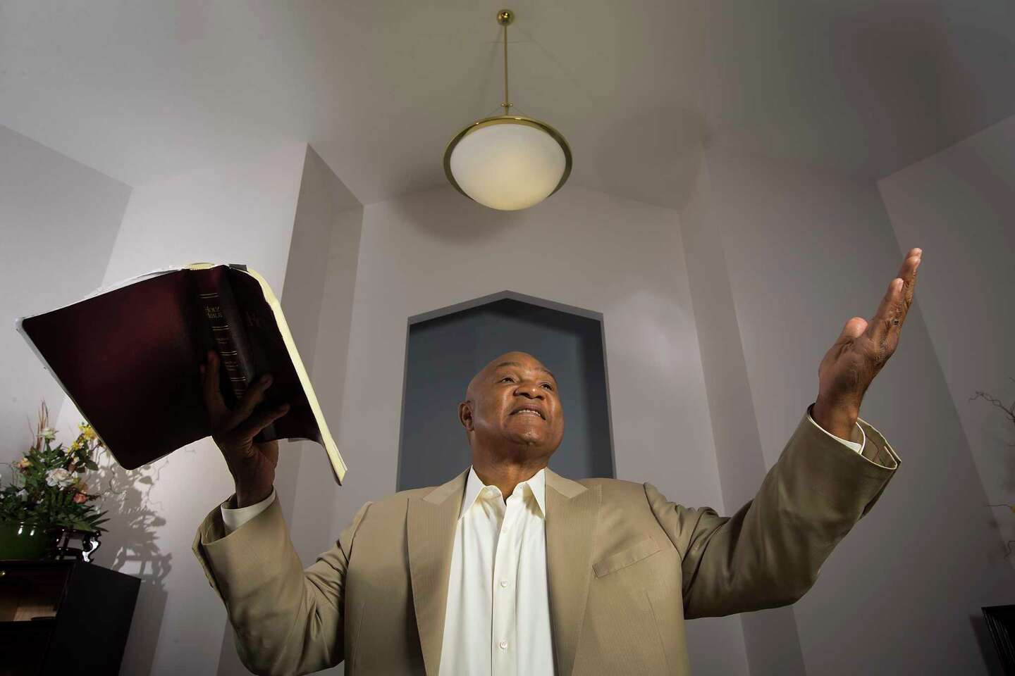 George Foreman reaction: Condolences pour in for champion who died