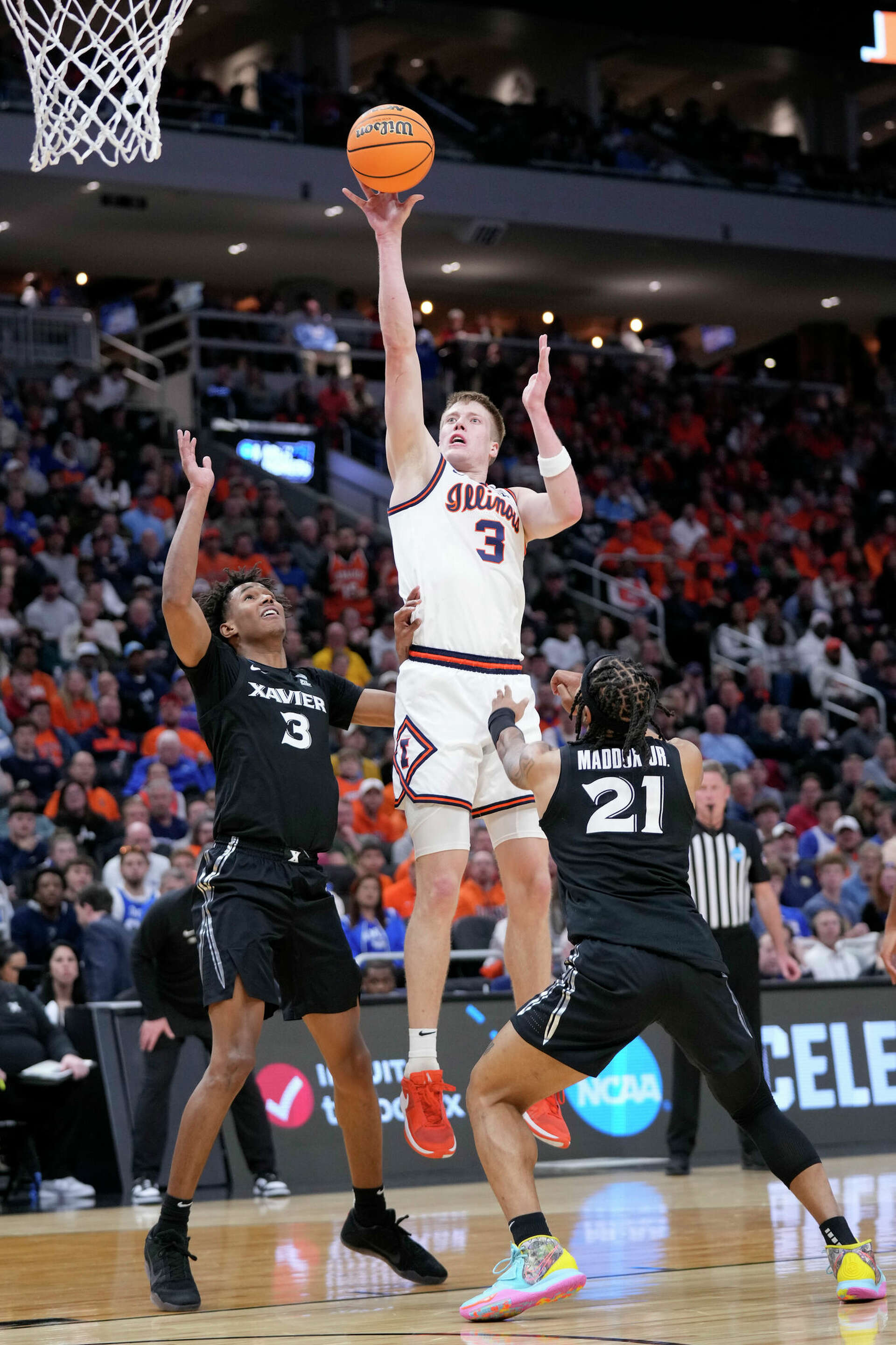 How to watch Illinois vs. Kentucky Wildcats basketball plus game time