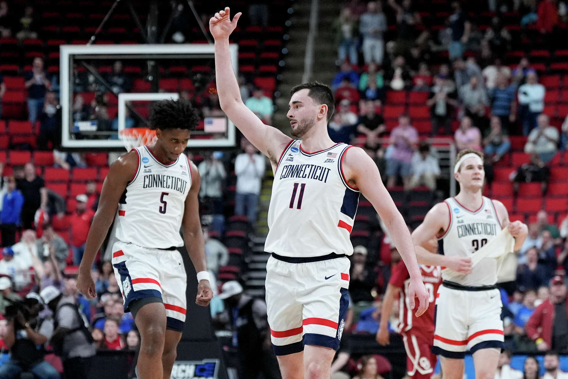 Mike Anthony: How UConn's Alex Karaban learned from struggles