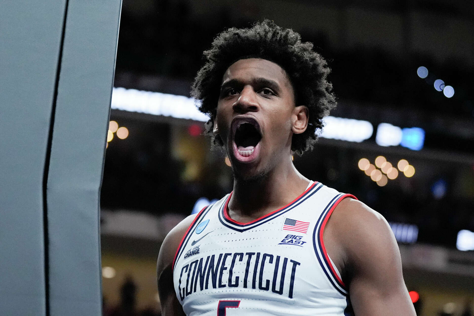 UConn center Tarris Reed Jr. is returning to Huskies for senior season