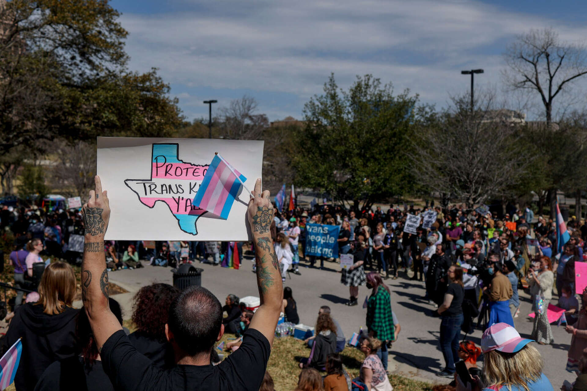 Over 40% of Texas LGBTQ youth considered suicide in 2024, survey finds