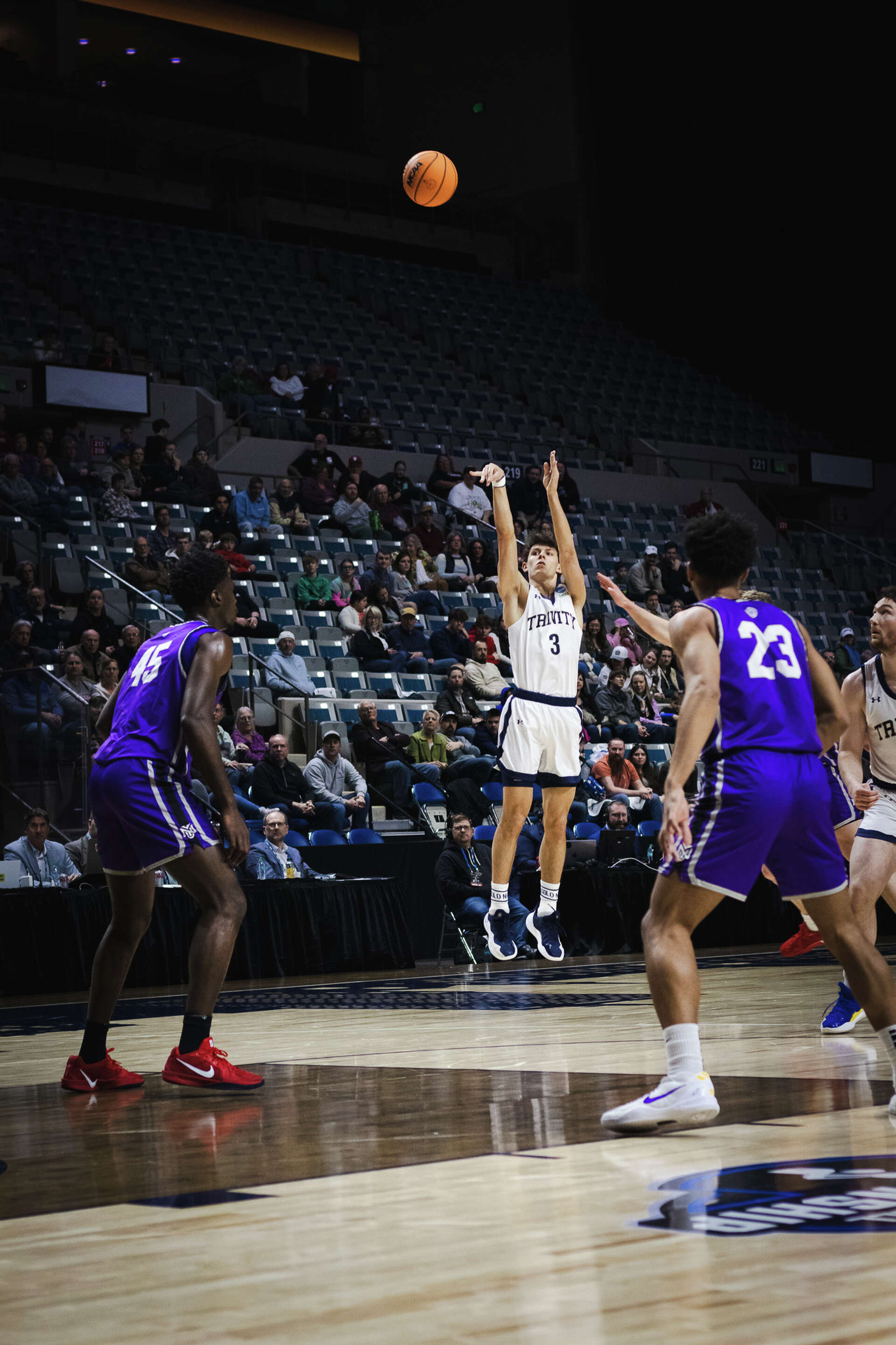 Trinity men's basketball team wins NCAA Division III national title