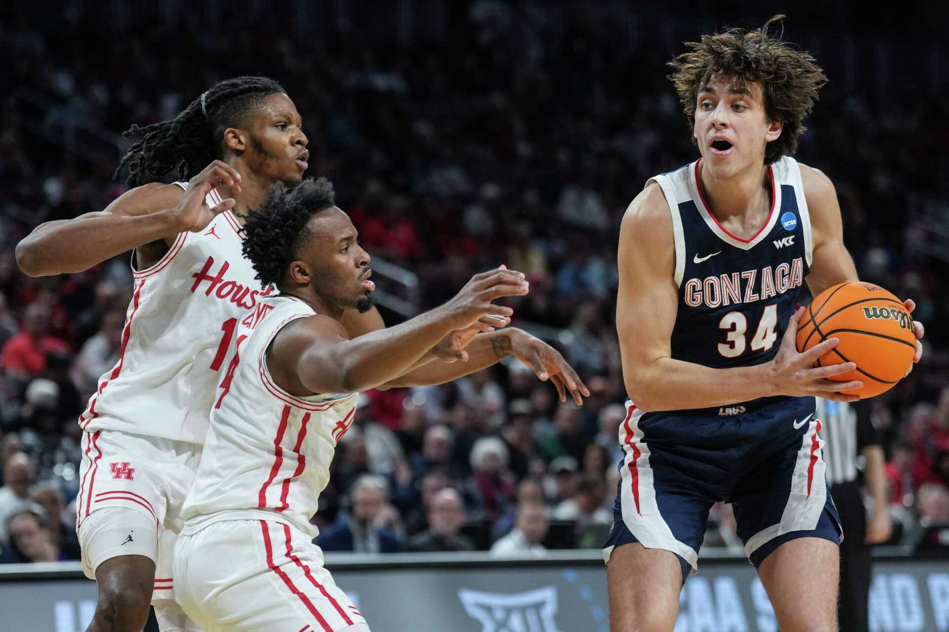 March Madness: Houston Cougars beat Gonzaga, move on to Sweet 16