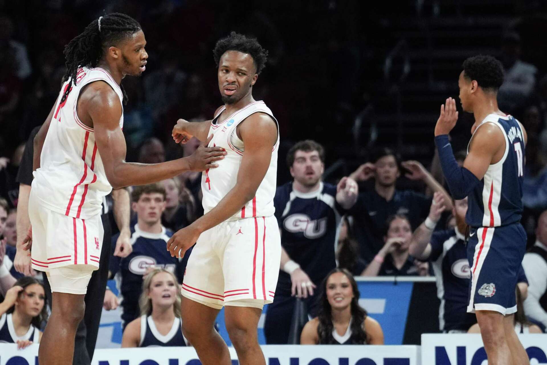 March Madness: Houston Cougars beat Gonzaga, move on to Sweet 16