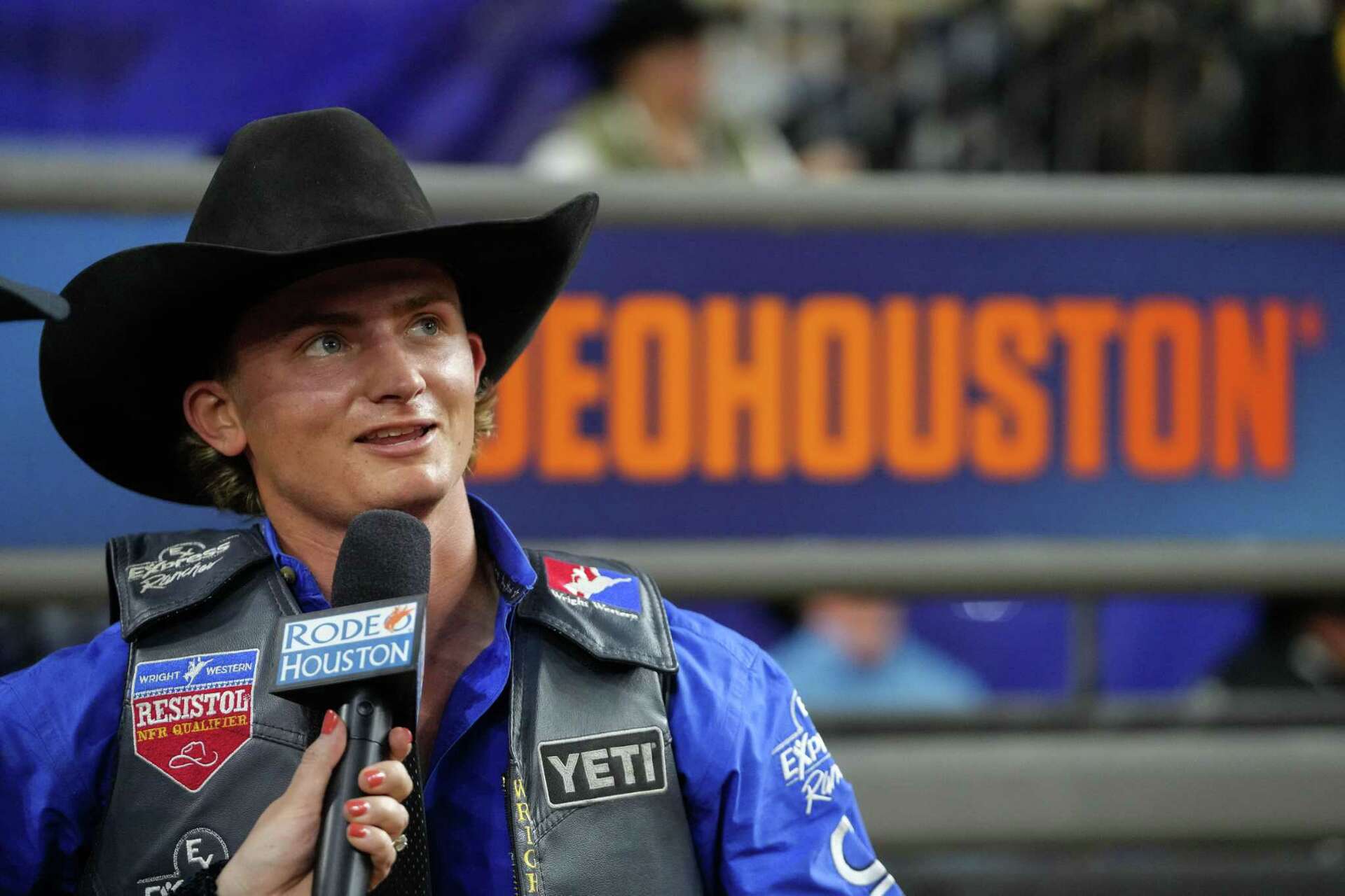 RodeoHouston: Ryder Wright wins saddle bronc