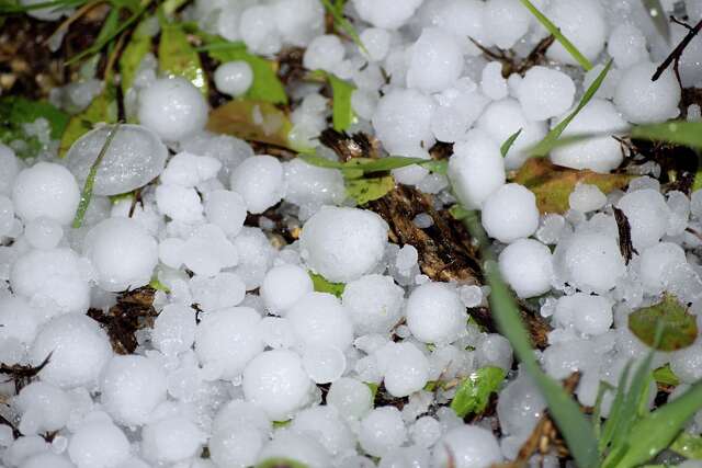 Central Texas Hill Country storms drop hail near San Antonio