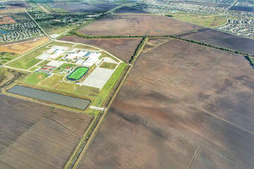 OxyChem plans $1.1 billion expansion of Houston-area complex