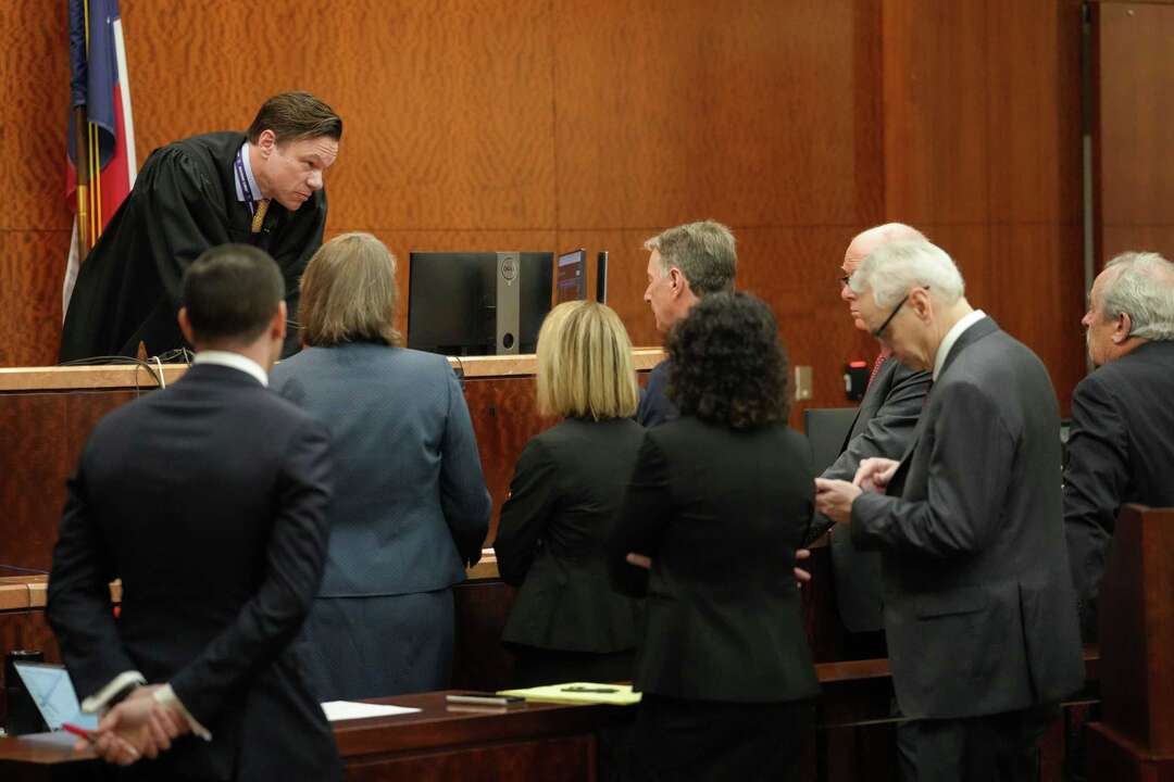 Xavier Davis pleads guilty to triple killing of Houston family