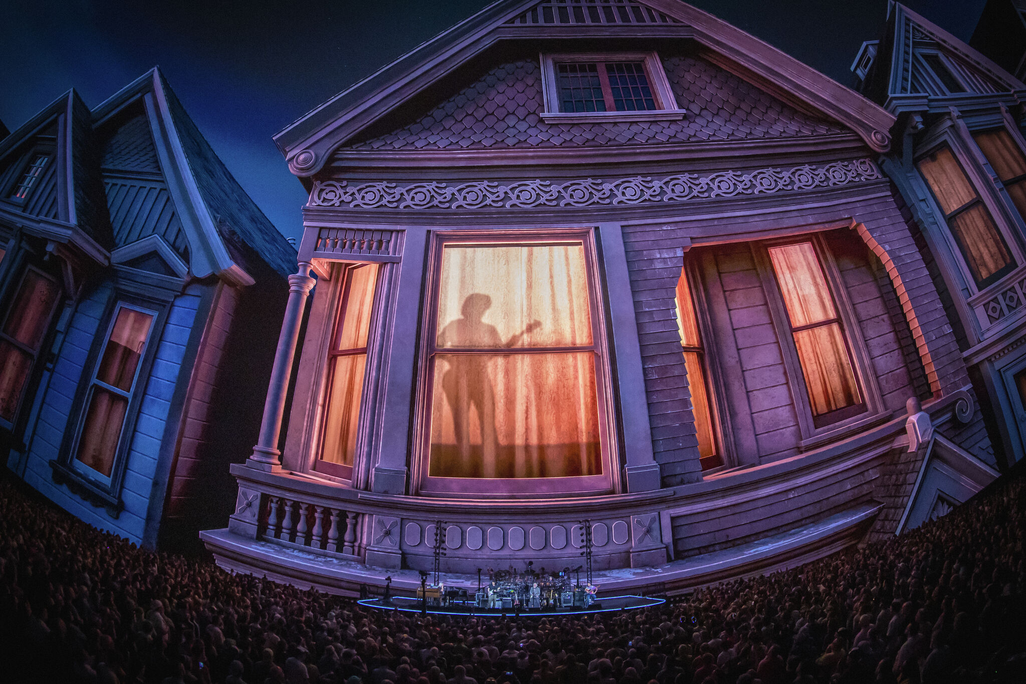 Dead & Company celebrates Phil Lesh at Sphere performance